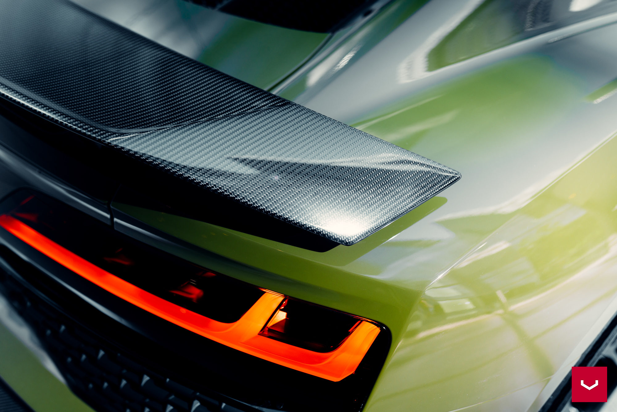 AUDI R8 - HYBRID FORGED SERIES: HF-5 - Vossen Wheels