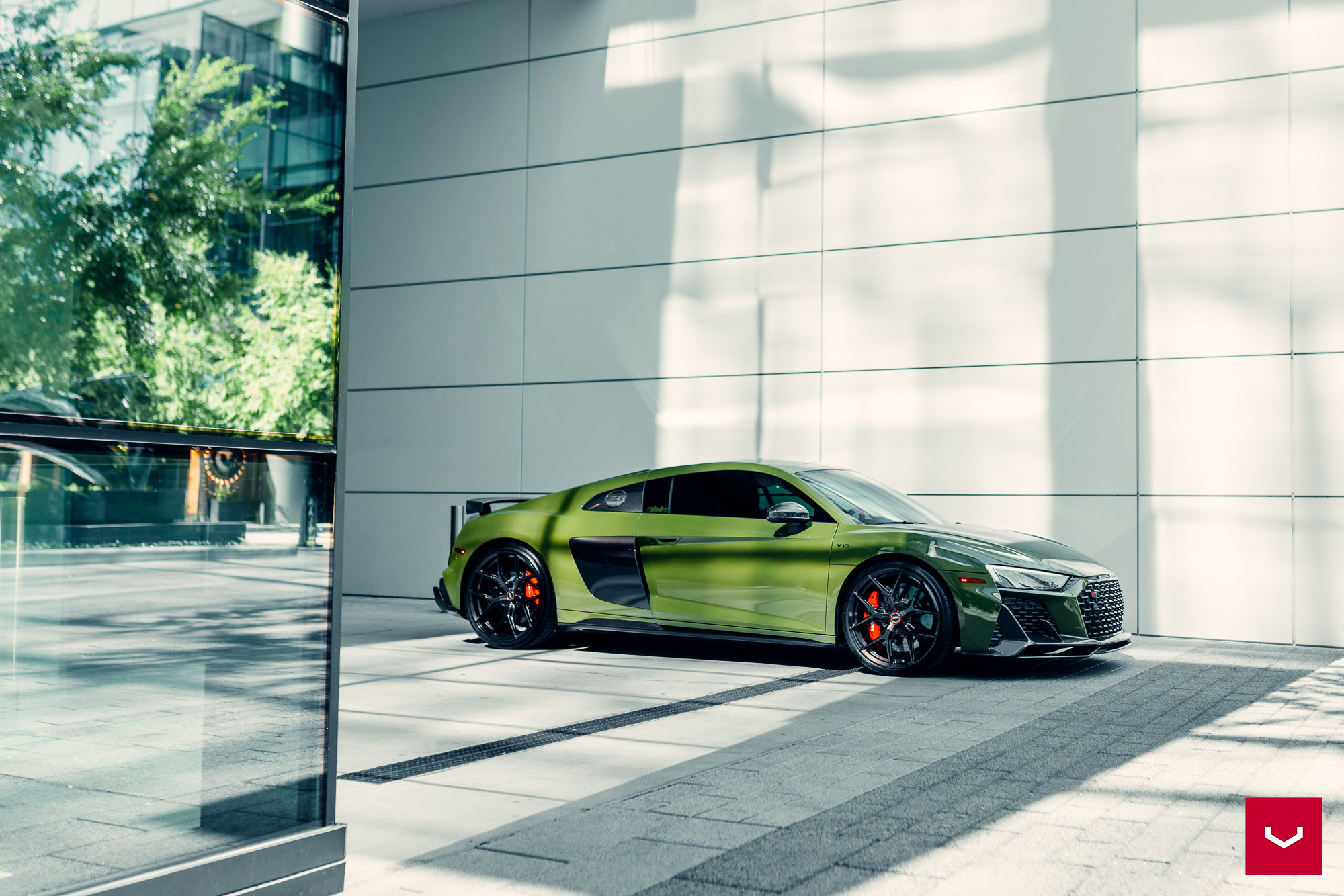 AUDI R8 - HYBRID FORGED SERIES: HF-5 - Vossen Wheels