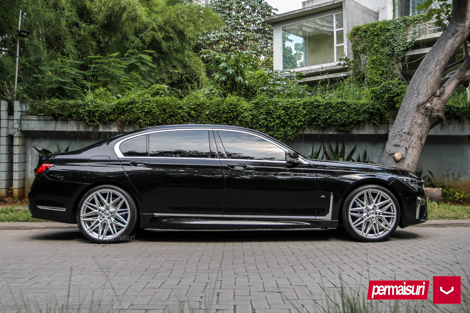 BMW G12 7 SERIES - HYBRID FORGED SERIES: HF-7 - Vossen Wheels