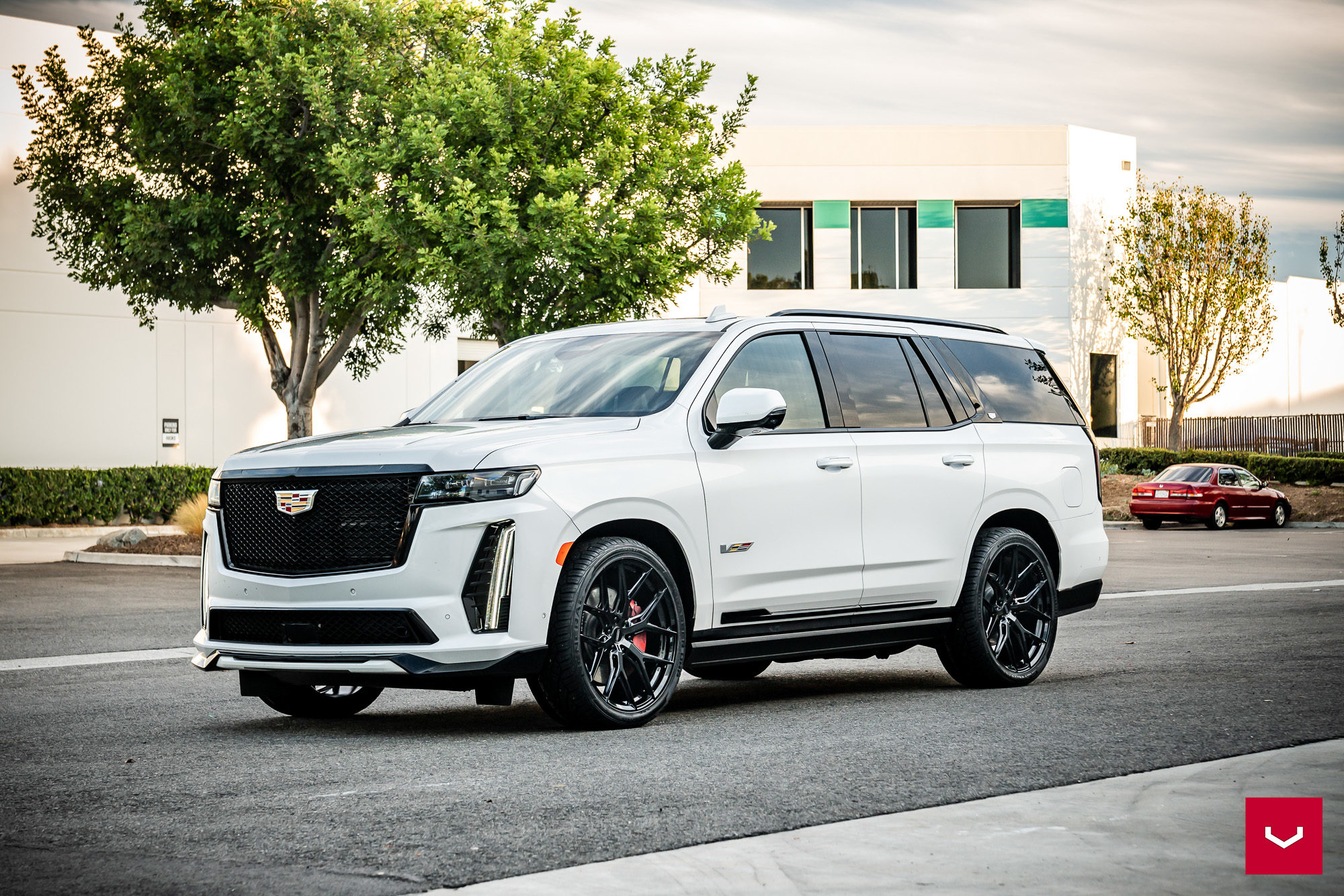 CADILLAC ESCALADE V - HYBRID FORGED SERIES: HF6-4 - Vossen Wheels