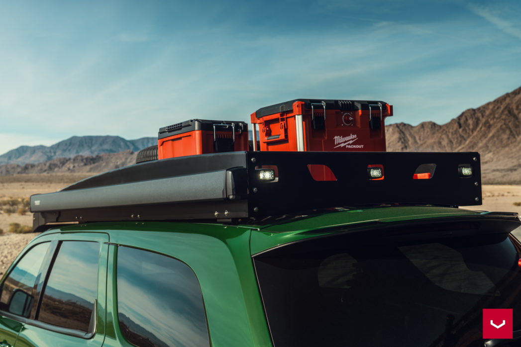 DODGE DURANGO SRT8 - HYBRID FORGED SERIES: HF-5 - Vossen Wheels