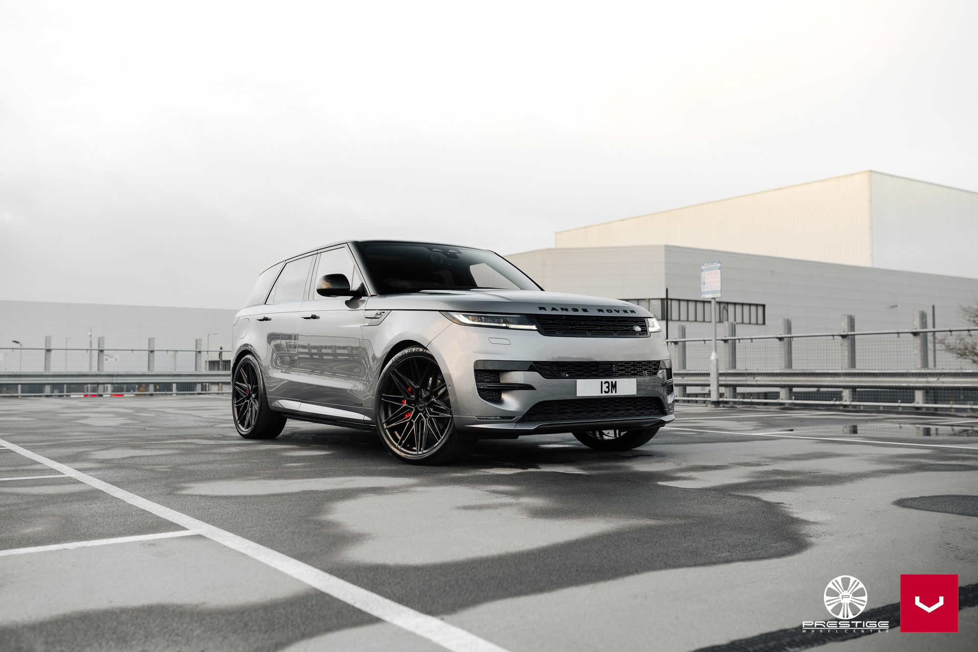 LAND ROVER RANGE ROVER - HYBRID FORGED SERIES: HF-7 - Vossen Wheels