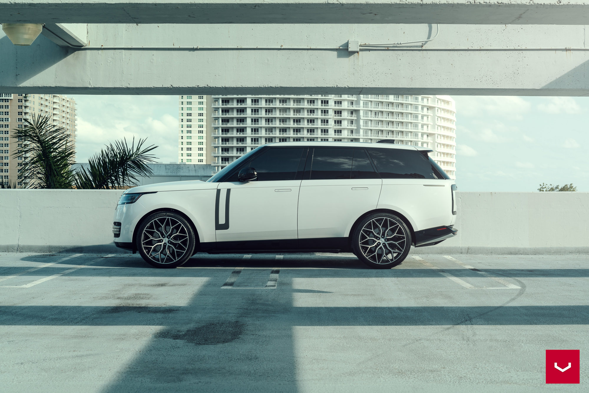 NEW RANGE ROVER - HYBRID FORGED SERIES: HF-2 - Vossen Wheels
