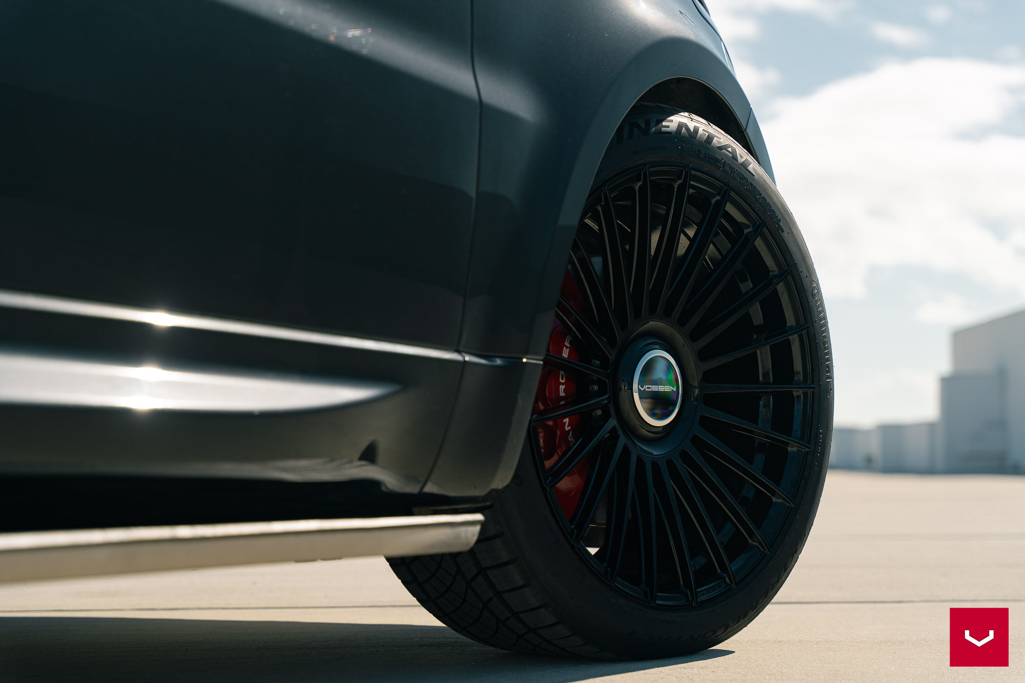 LAND ROVER RANGE ROVER - HYBRID FORGED SERIES: HF-8 - Vossen Wheels