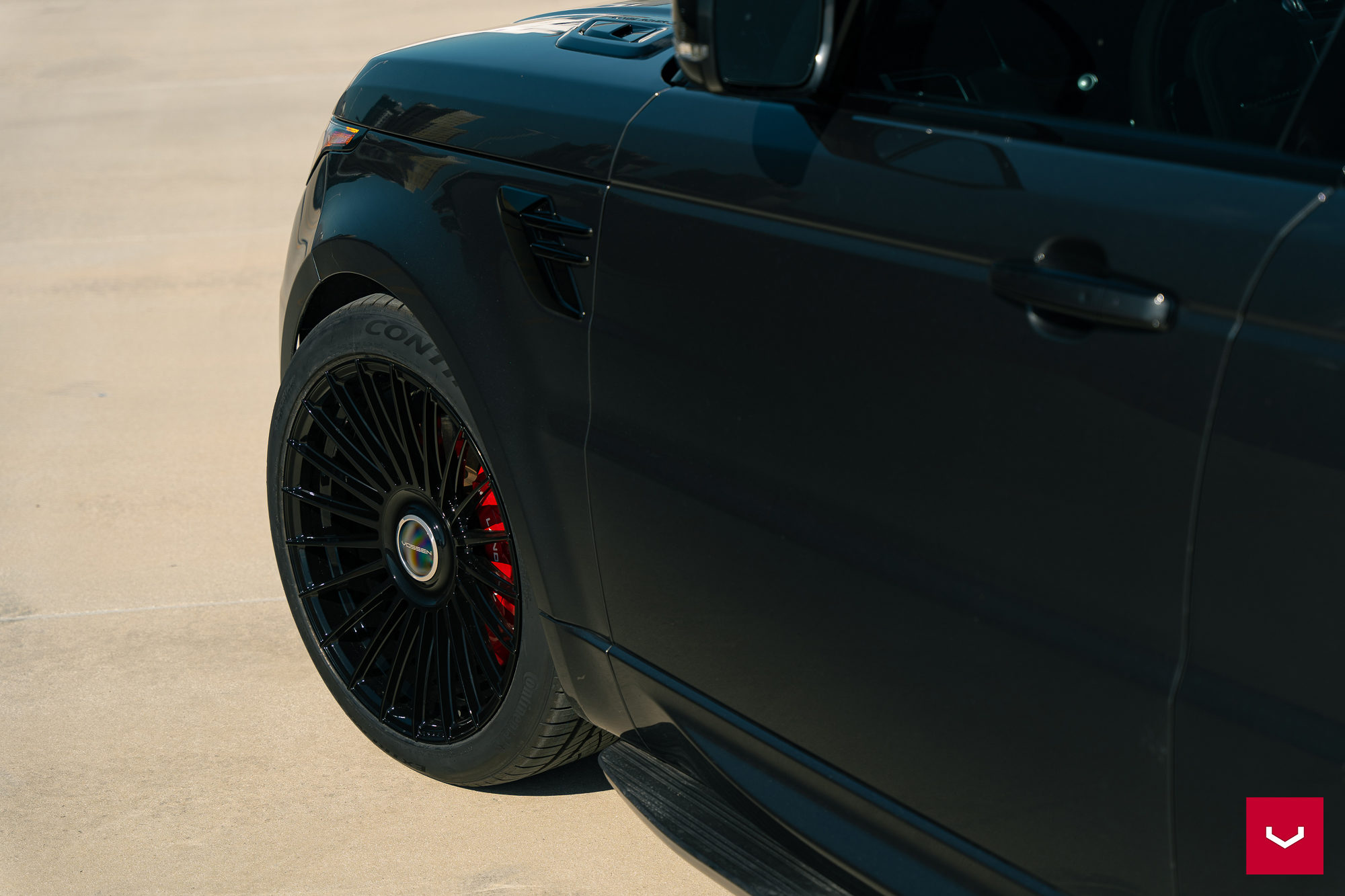 LAND ROVER RANGE ROVER - HYBRID FORGED SERIES: HF-8 - Vossen Wheels