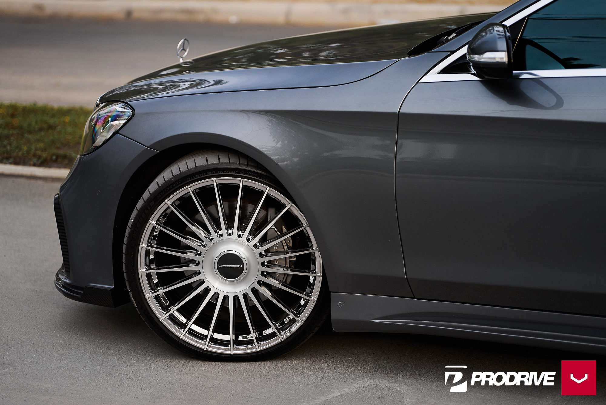 MERCEDES W222 S CLASS - HYBRID FORGED SERIES: HF-8 - Vossen Wheels
