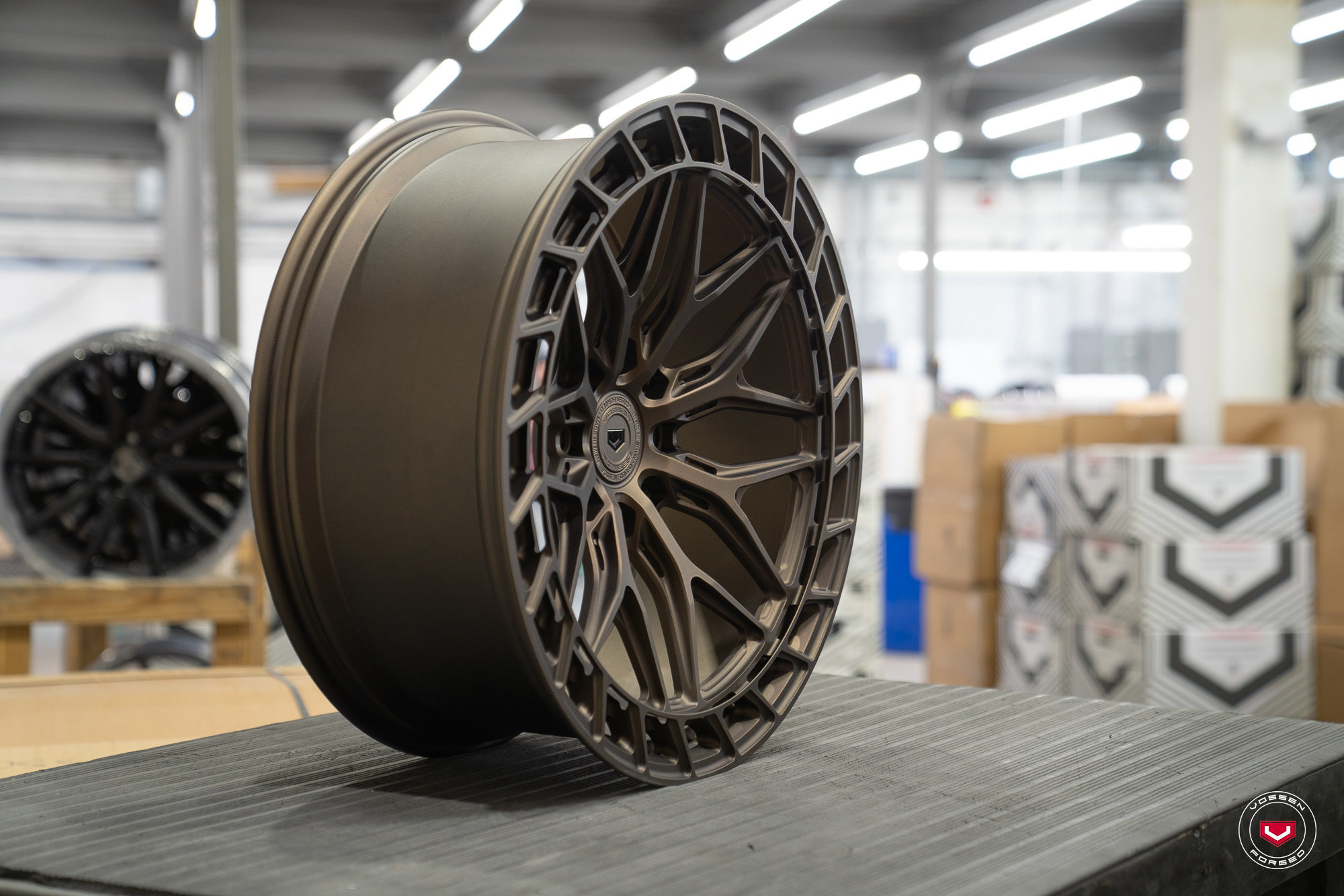 LC3 SERIES: LC3-01T (8-LUG) - Vossen Wheels