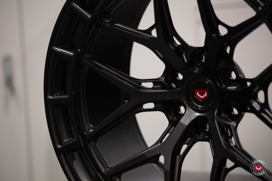 LC3 SERIES: LC3-01 (6-LUG) - Vossen Wheels