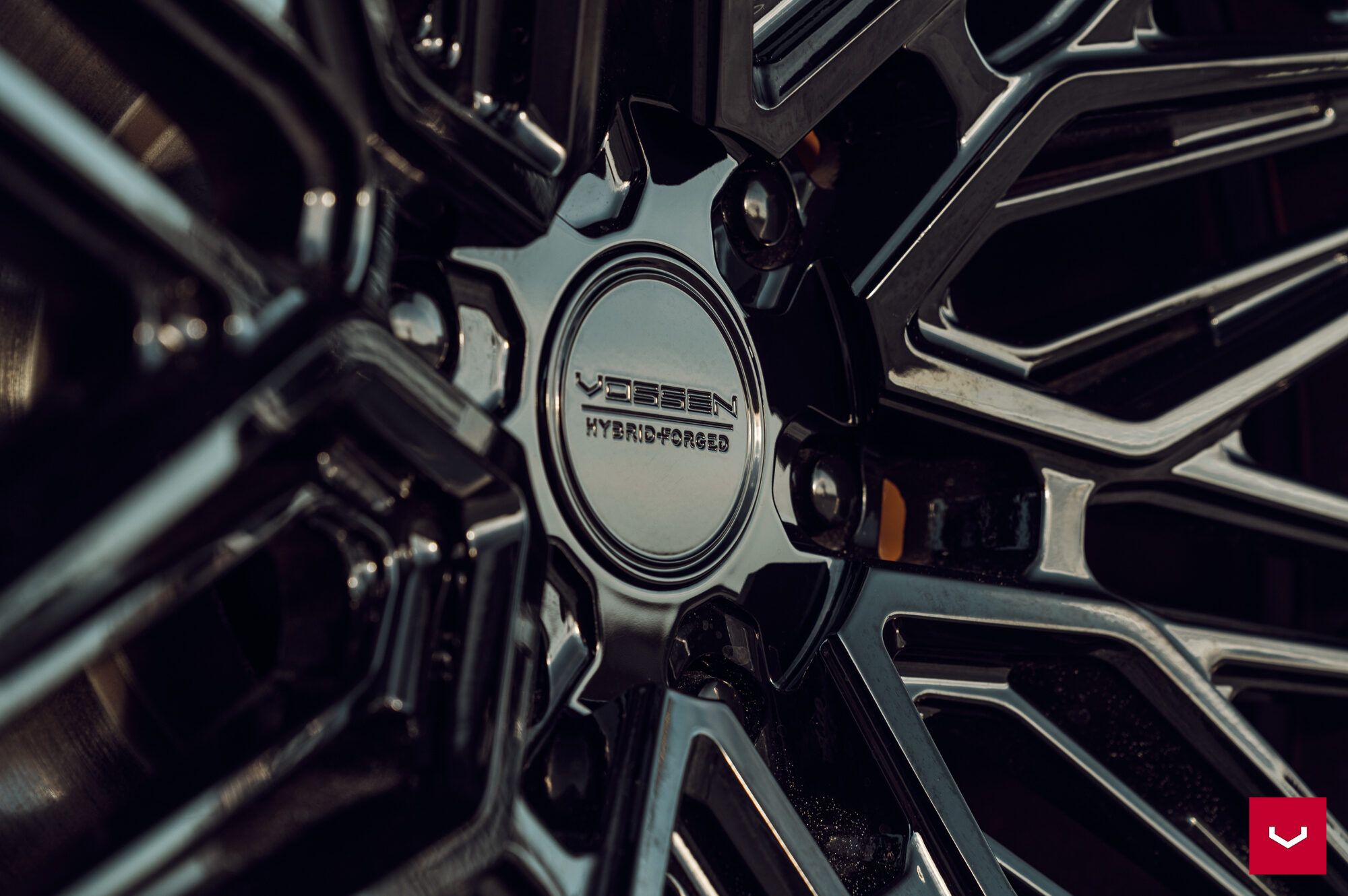 FORD BRONCO - HYBRID FORGED SERIES: HF6-5 - Vossen Wheels
