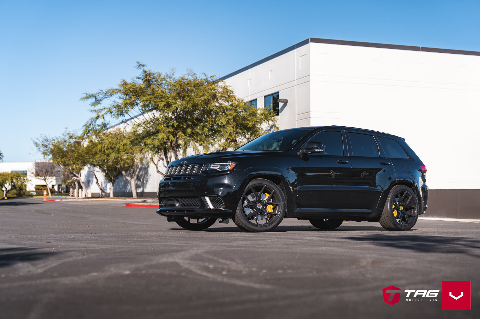 JEEP TRACKHAWK - HYBRID FORGED SERIES: HF-5 - Vossen Wheels