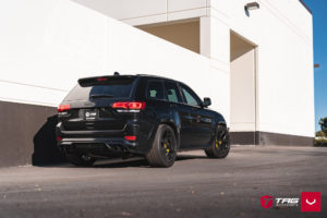 JEEP TRACKHAWK - HYBRID FORGED SERIES: HF-5 - Vossen Wheels