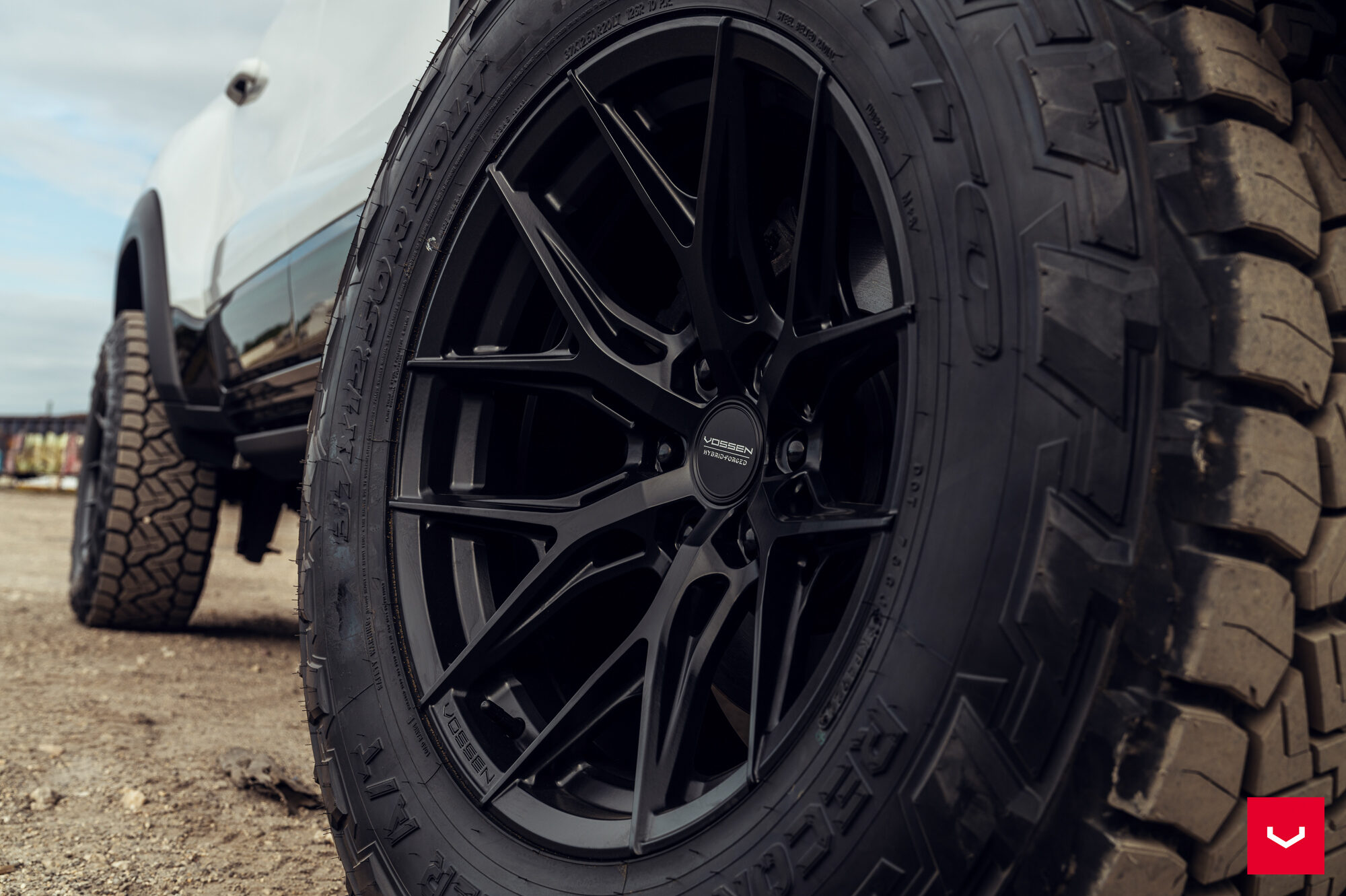 RAM TRX - HYBRID FORGED SERIES: HF6-4 - Vossen Wheels