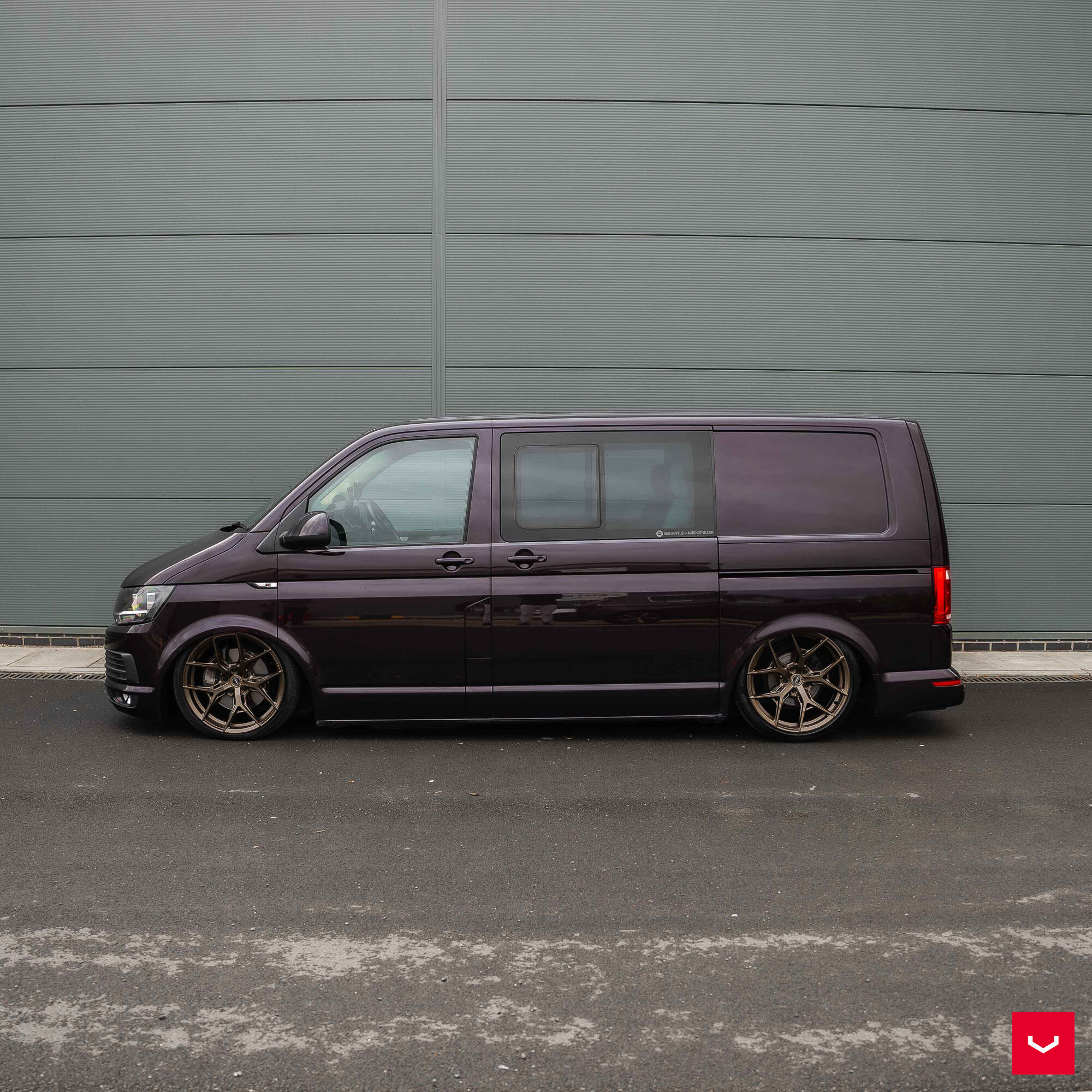 VW T6 TRANSPORTER - HYBRID FORGED SERIES: HF-5 - Vossen Wheels