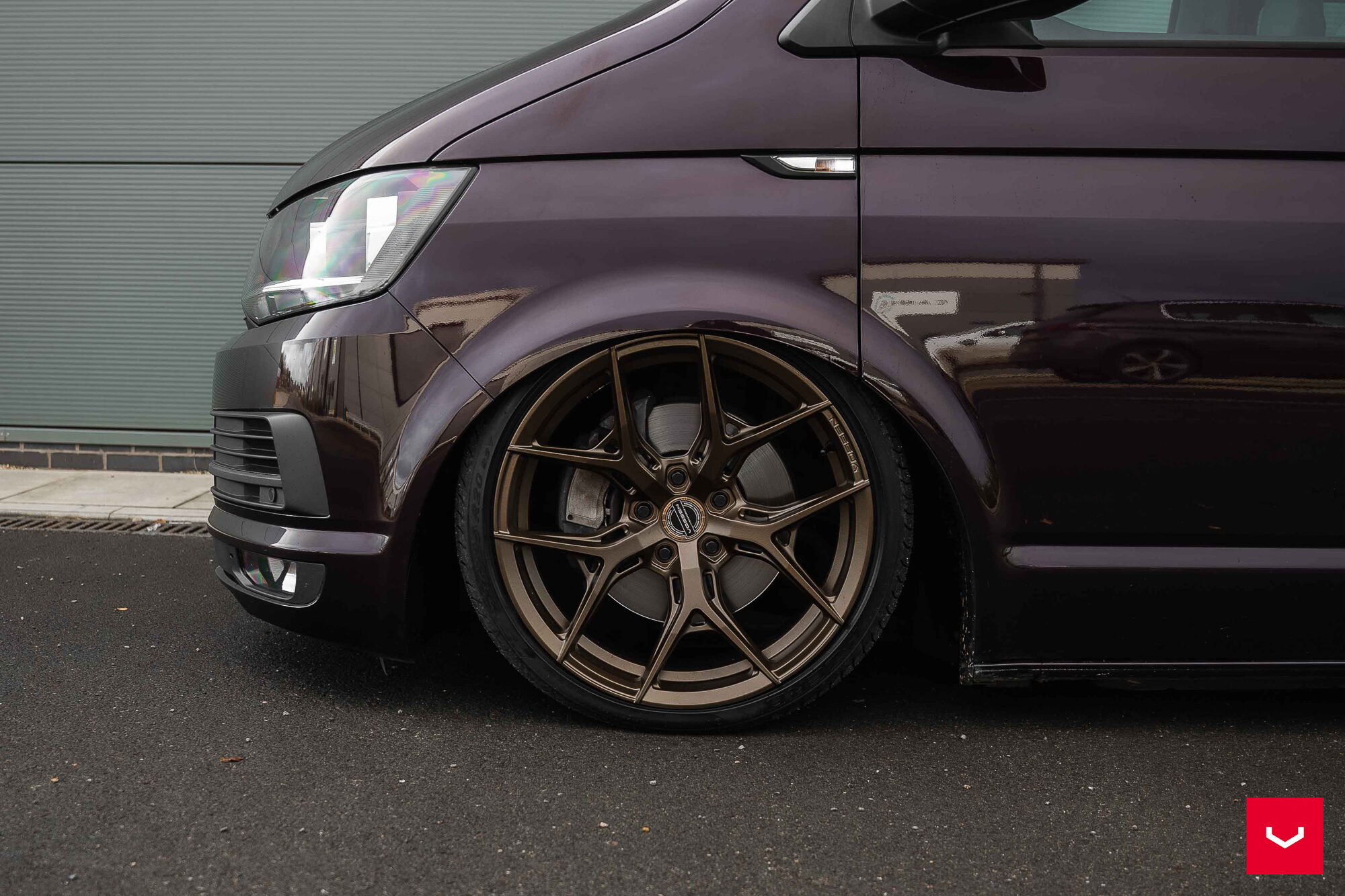VW T6 TRANSPORTER - HYBRID FORGED SERIES: HF-5 - Vossen Wheels
