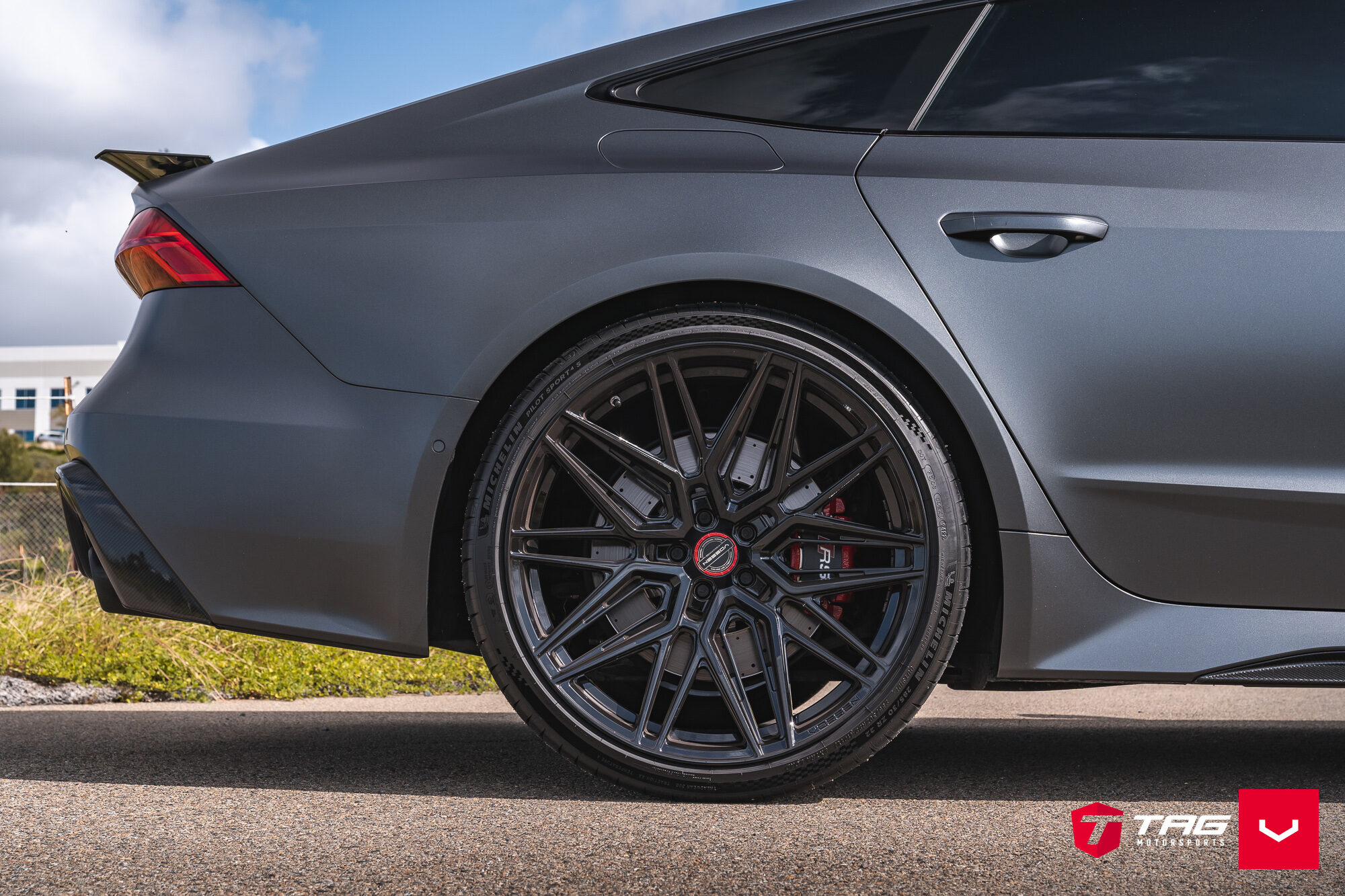 AUDI RS7 - HYBRID FORGED SERIES: HF-7 - Vossen Wheels