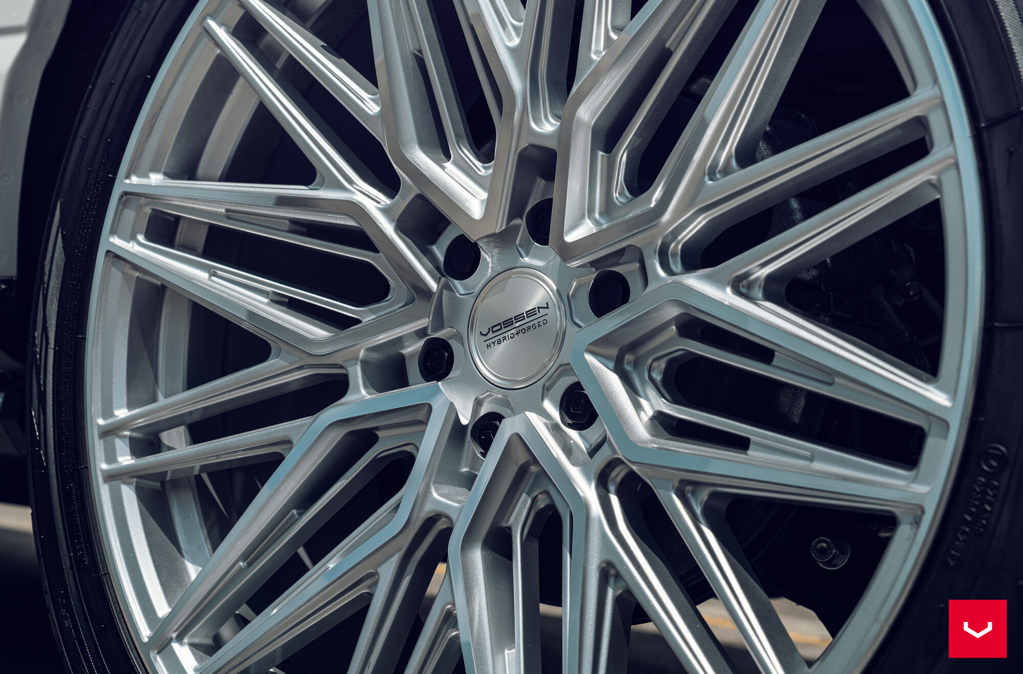 FORD F-150 LIMITED - HYBRID FORGED SERIES: HF6-5 - Vossen Wheels