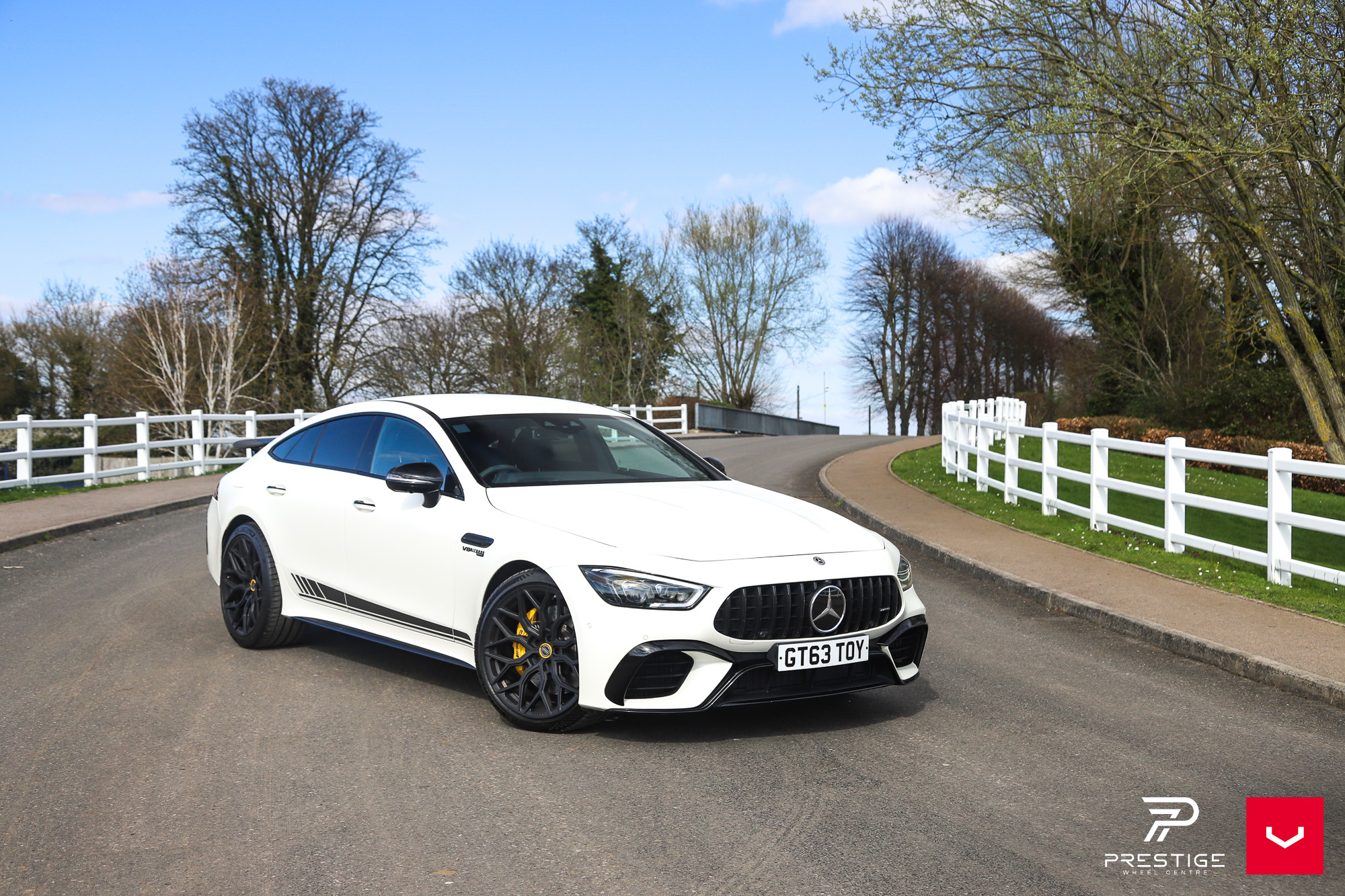 MERCEDES GT63S - HYBRID FORGED SERIES: HF-2 - Vossen Wheels