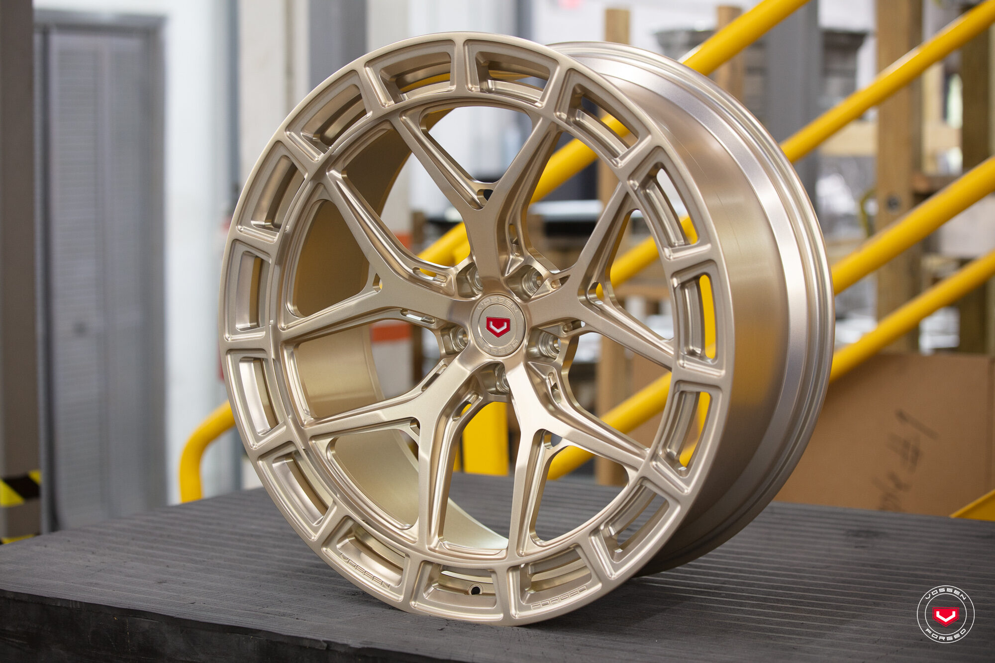 LC3 SERIES: LC3-01 - Vossen Wheels