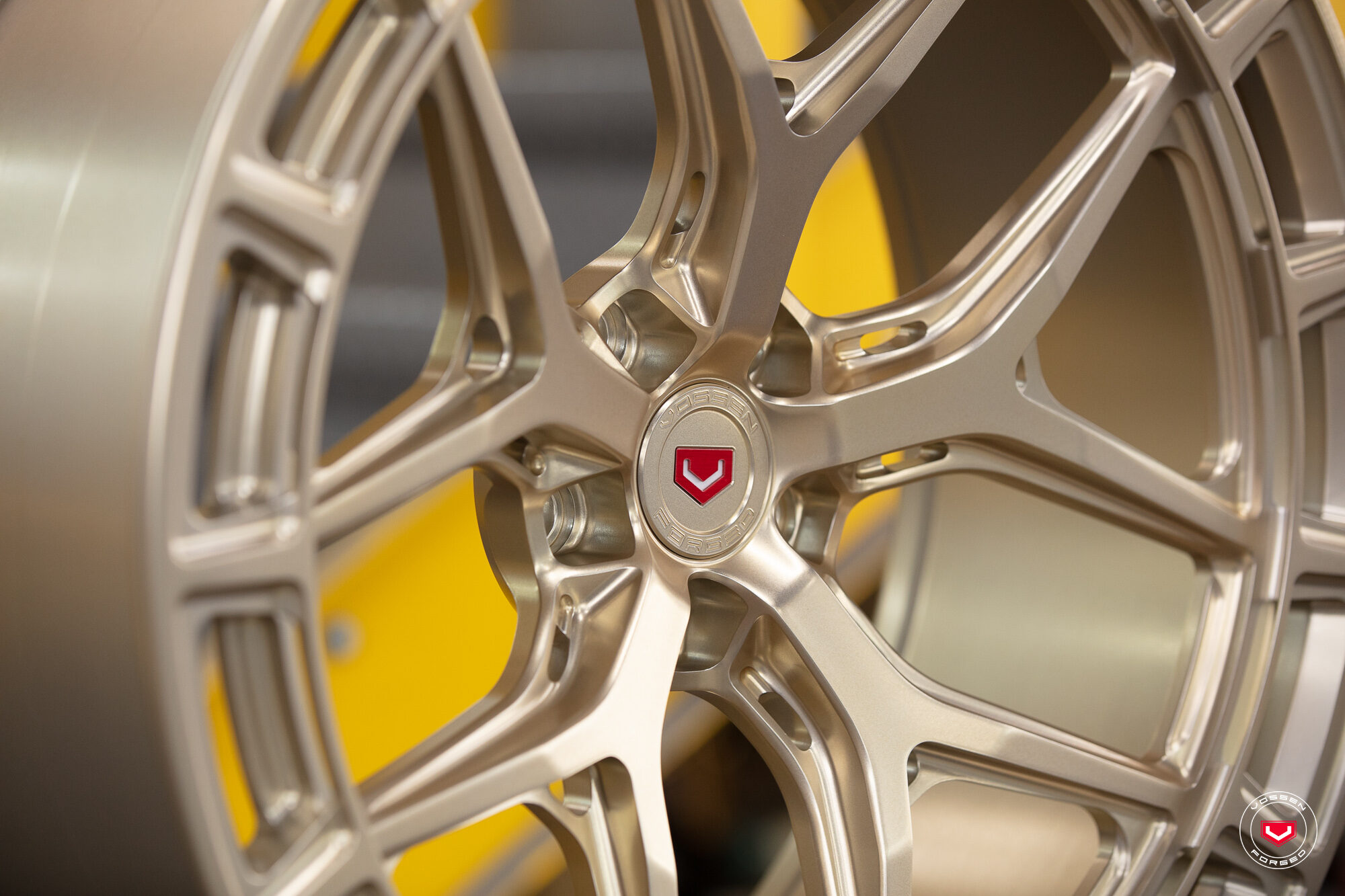LC3 SERIES: LC3-01 - Vossen Wheels