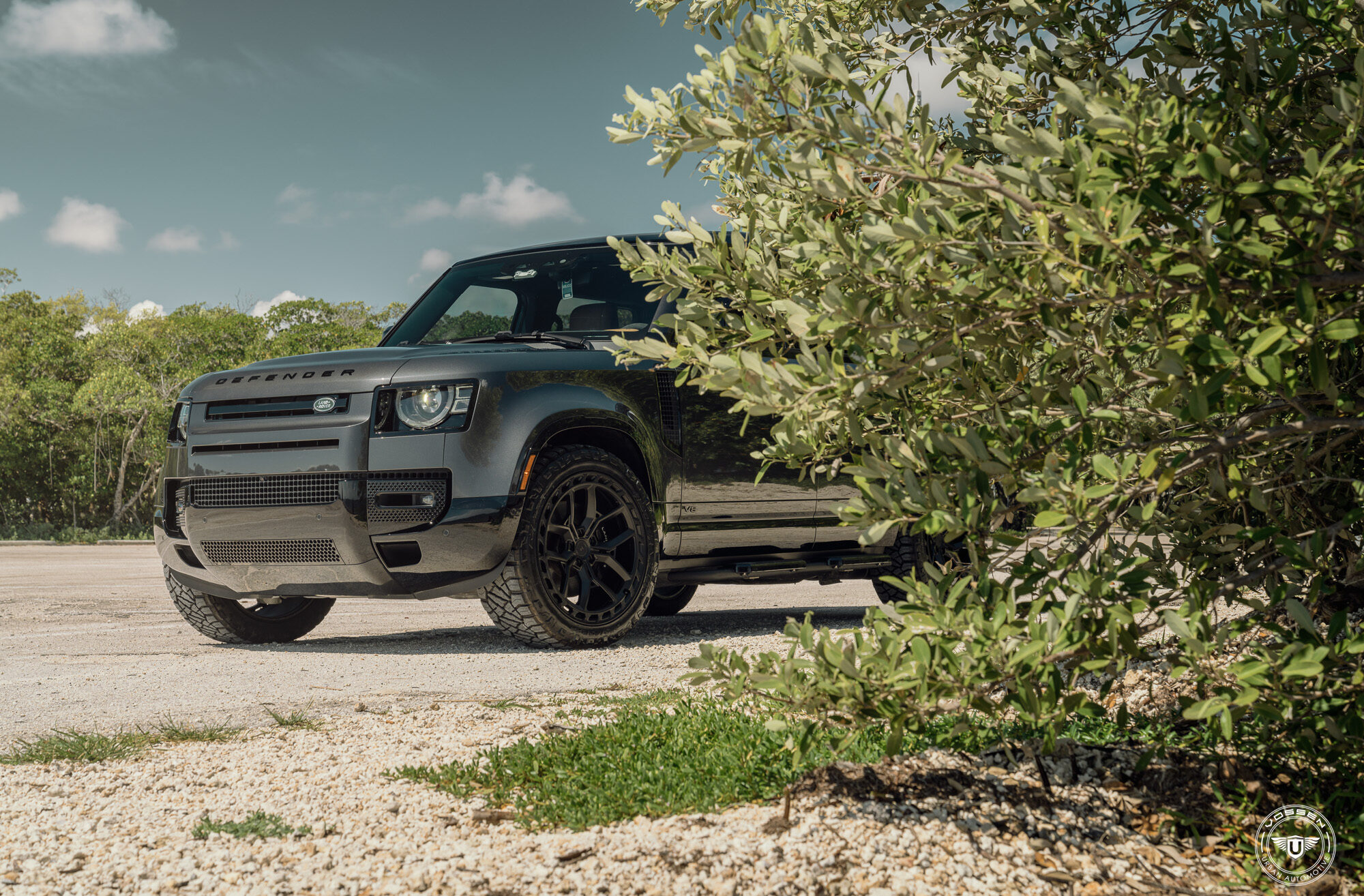 LAND ROVER DEFENDER - URBAN AUTOMOTIVE X VOSSEN: UV-X - Vossen Wheels
