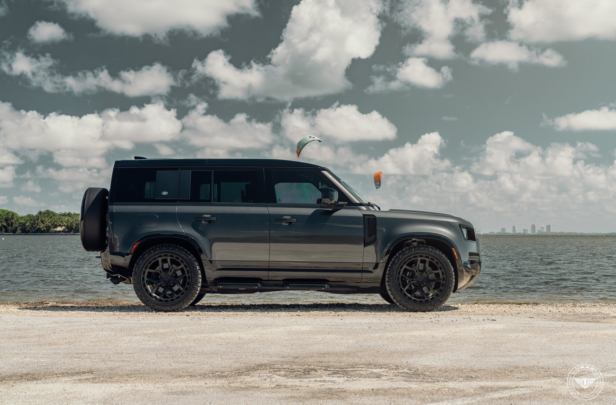 LAND ROVER DEFENDER - URBAN AUTOMOTIVE X VOSSEN: UV-X - Vossen Wheels