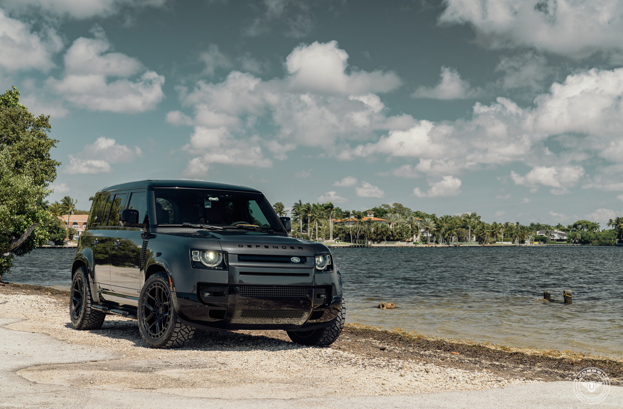 LAND ROVER DEFENDER - URBAN AUTOMOTIVE X VOSSEN: UV-X - Vossen Wheels