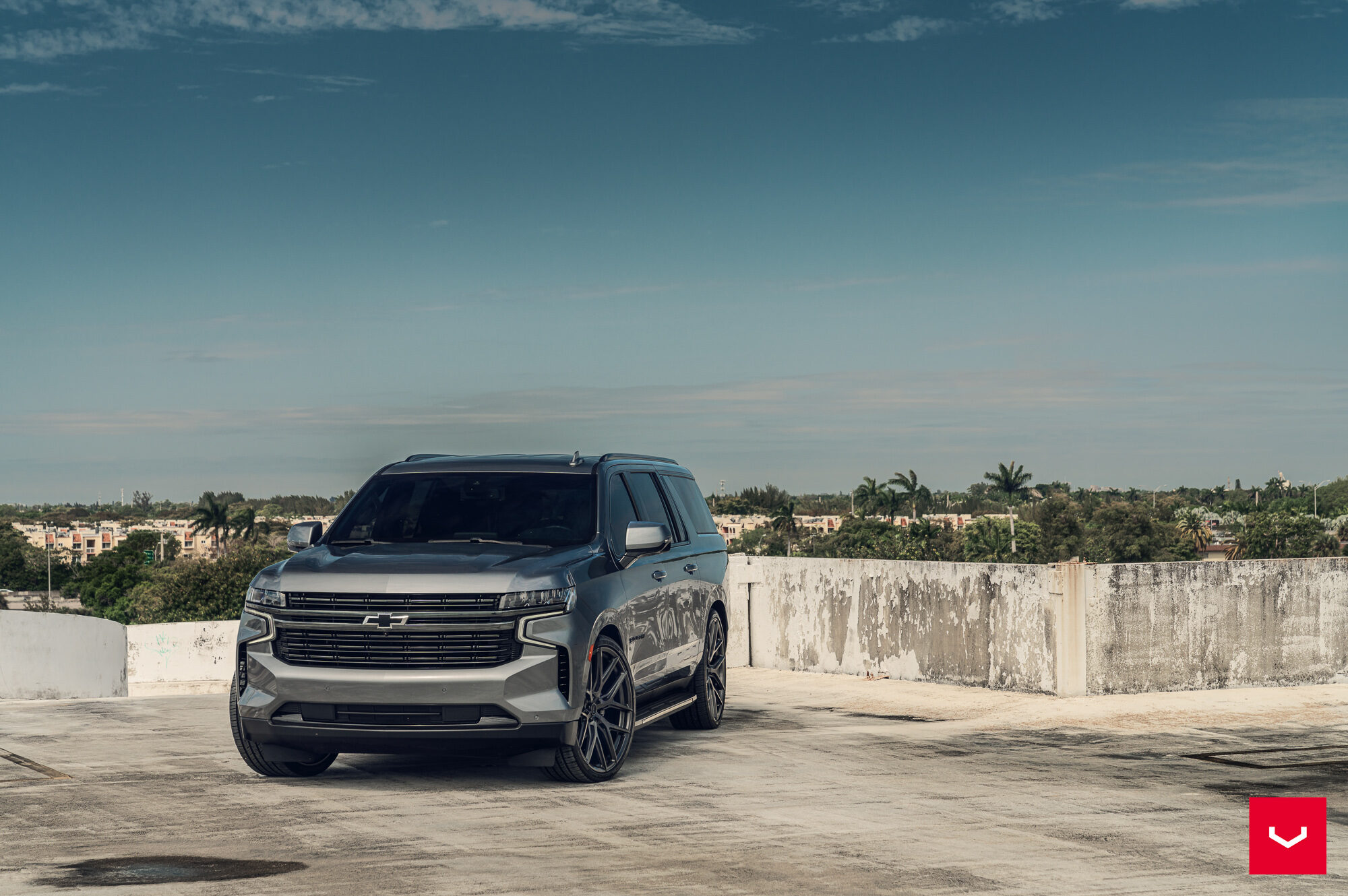 CHEVROLET SUBURBAN - HYBRID FORGED SERIES: HF6-4 - Vossen Wheels