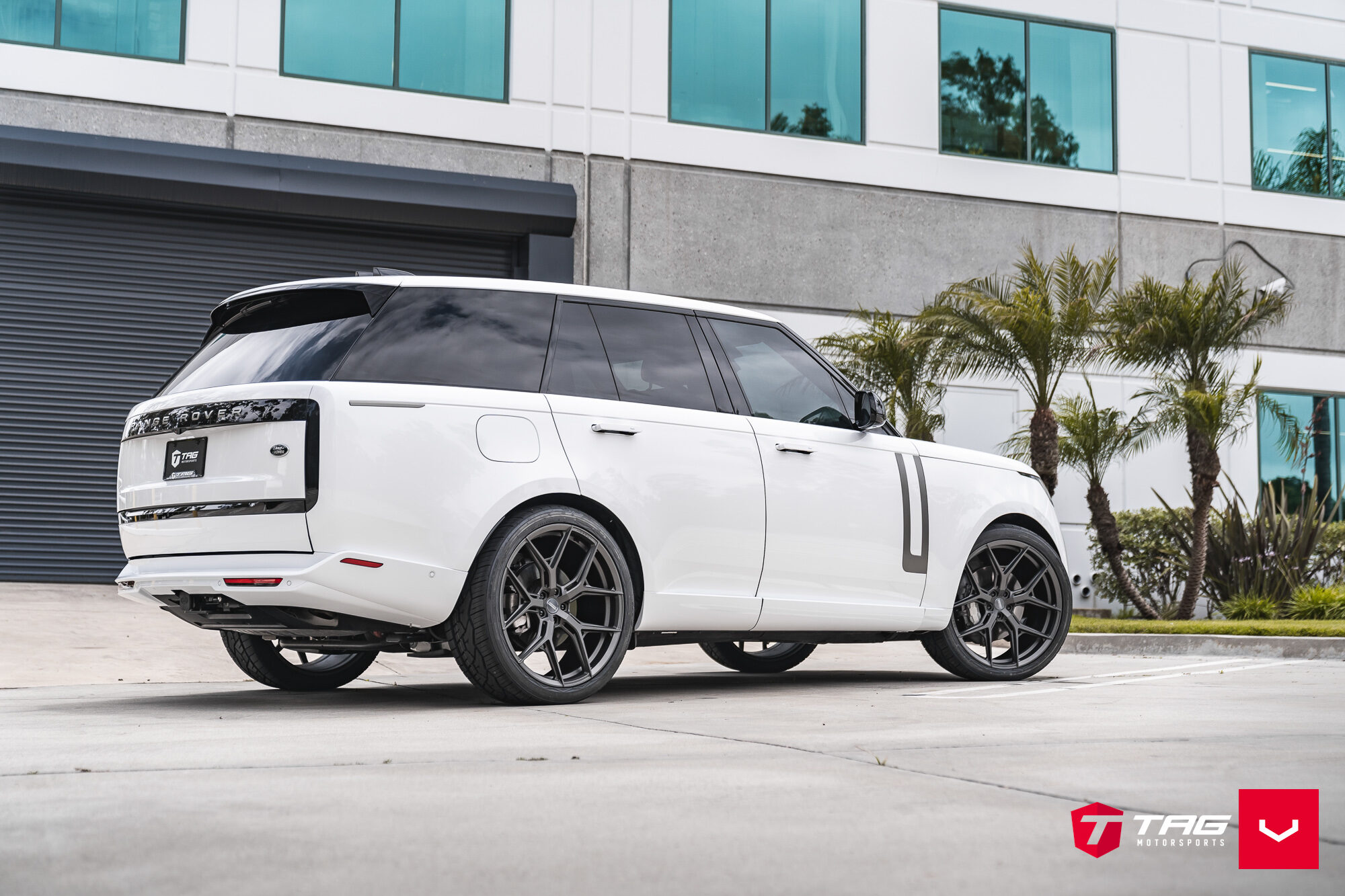 LAND ROVER RANGE ROVER - HYBRID FORGED SERIES: HF-5 - Vossen Wheels
