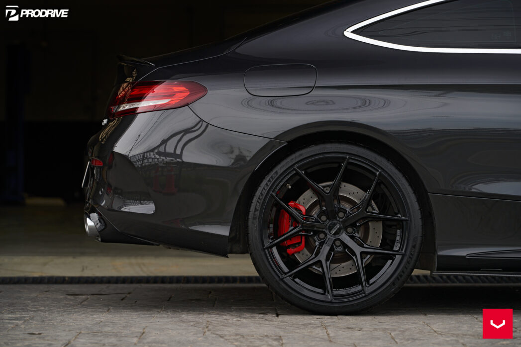 MERCEDES C63 AMG - HYBRID FORGED SERIES: HF-5 - Vossen Wheels