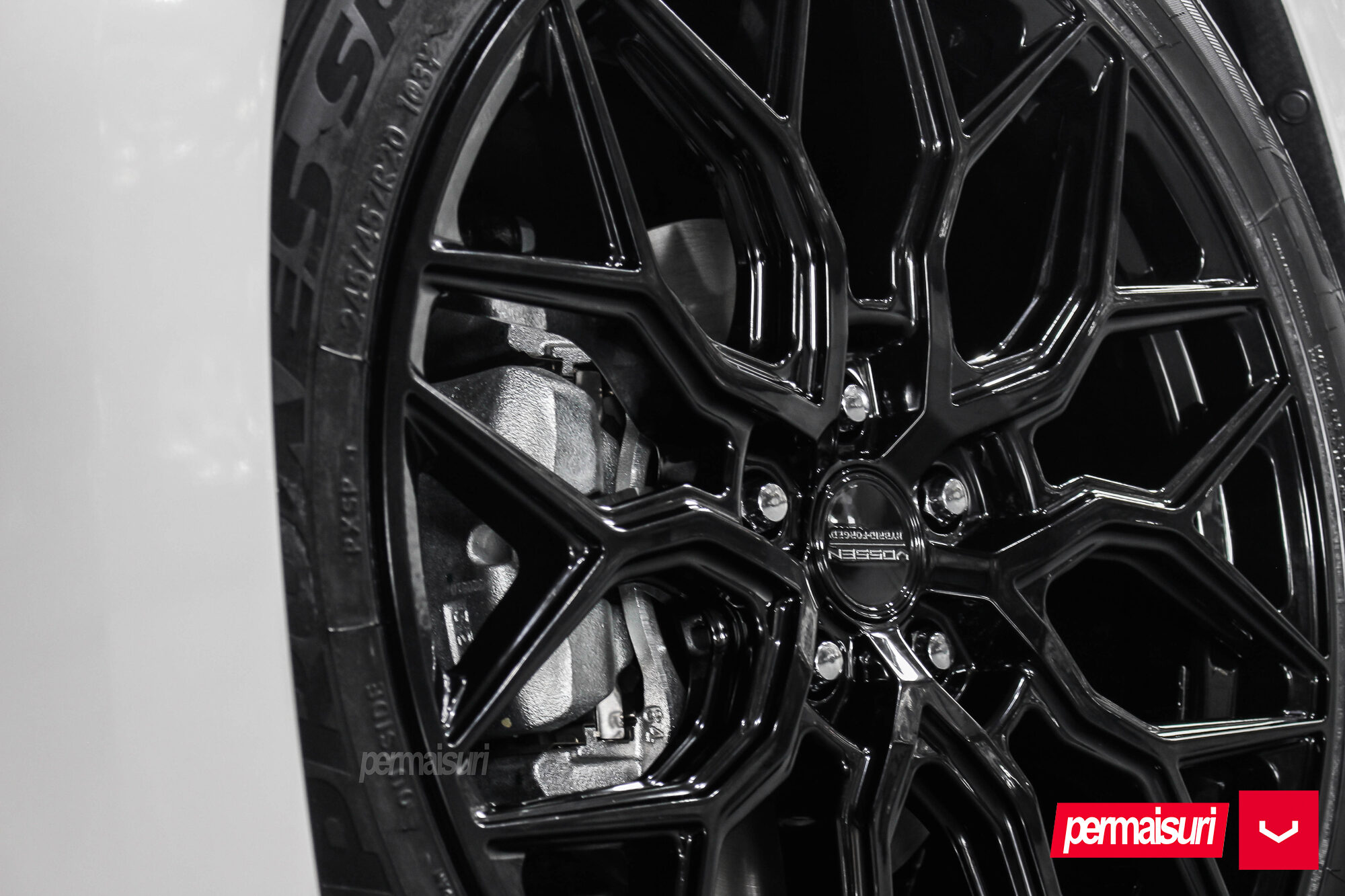 TOYOTA ALPHARD - HYBRID FORGED SERIES: HF-2 - Vossen Wheels