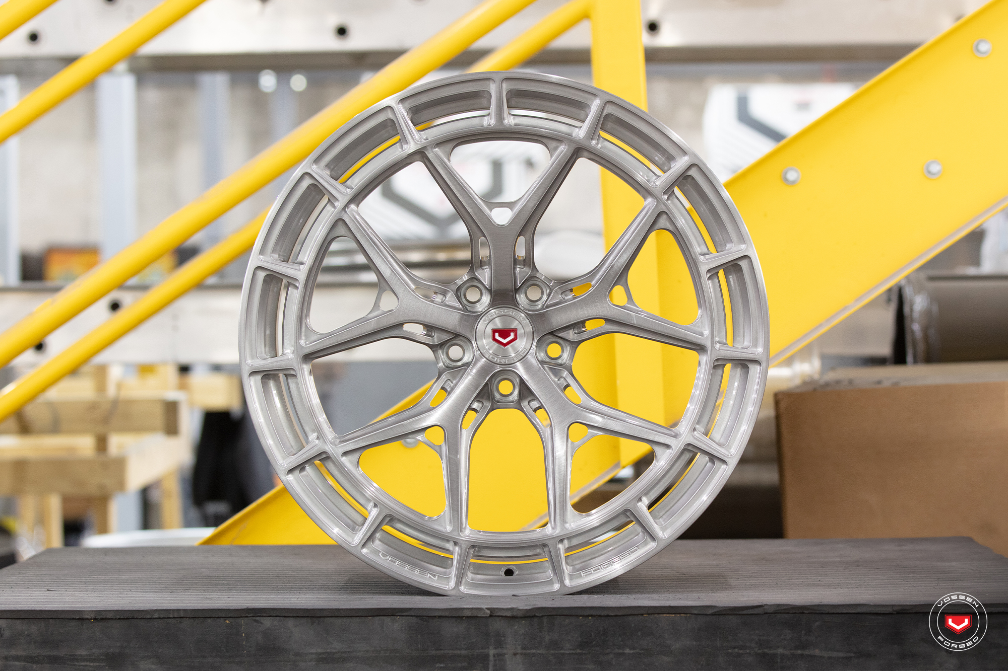 LC3 SERIES: LC3-01 - Vossen Wheels