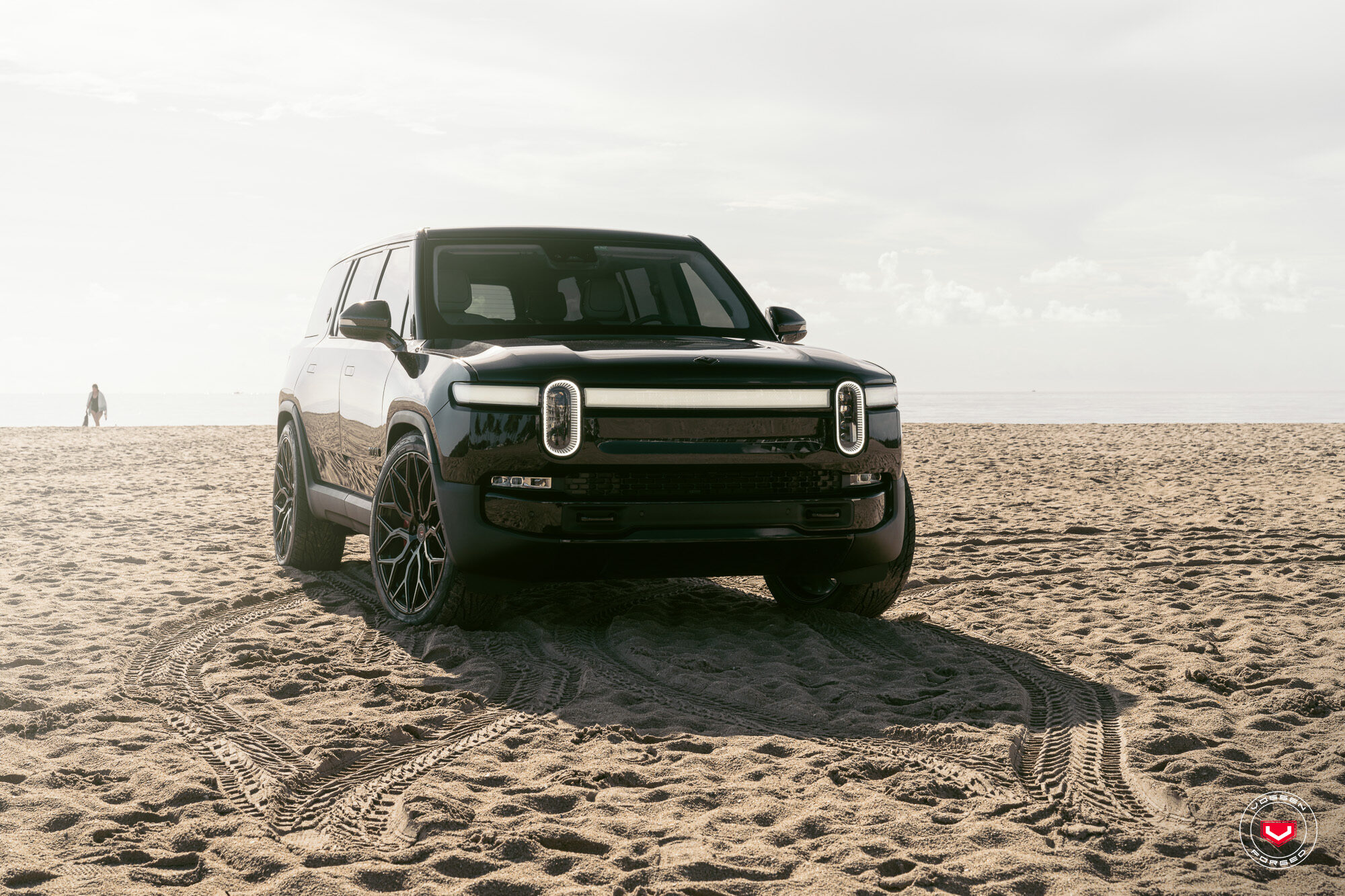 RIVIAN R1S - SERIES 17: S17-01 - Vossen Wheels