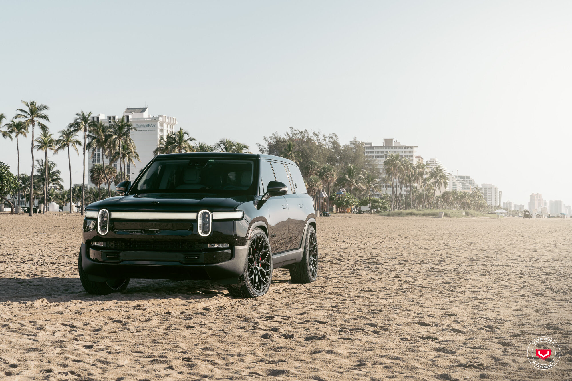 RIVIAN R1S - SERIES 17: S17-01 - Vossen Wheels