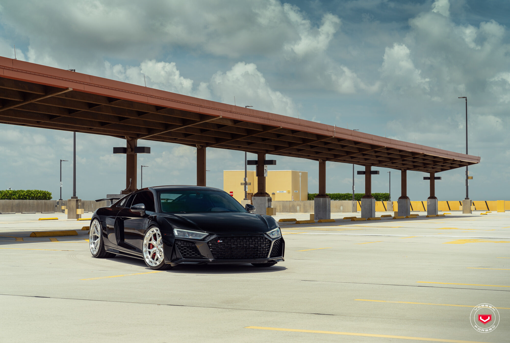 AUDI R8 - LC3 SERIES: LC3-01T - Vossen Wheels