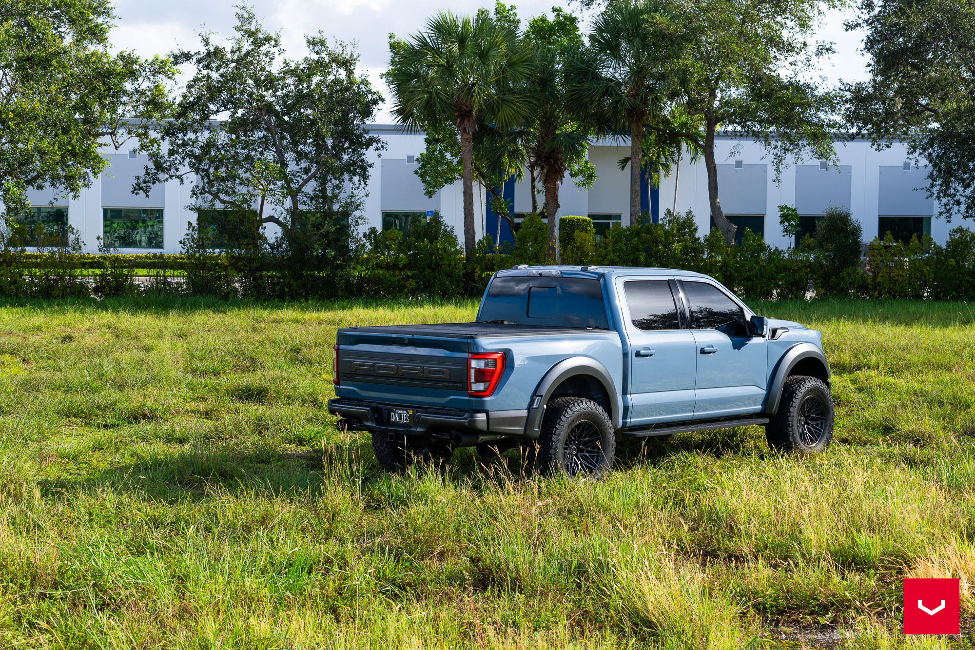 FORD RAPTOR - HYBRID FORGED SERIES: HF6-5 - Vossen Wheels