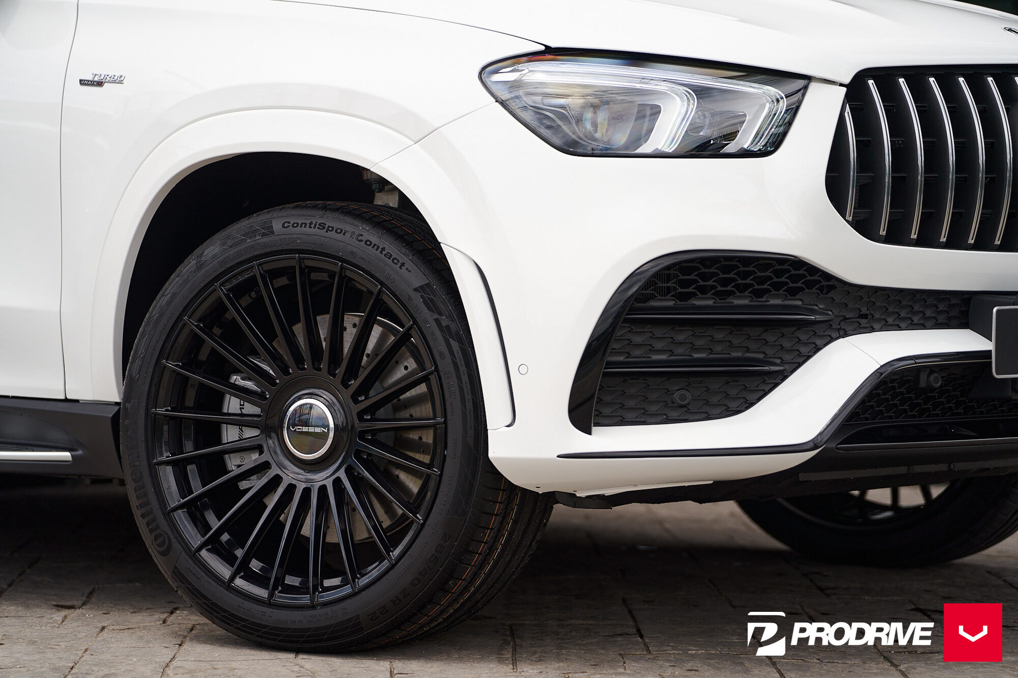 MERCEDES GLE 53 - HYBRID FORGED SERIES: HF-8 - Vossen Wheels