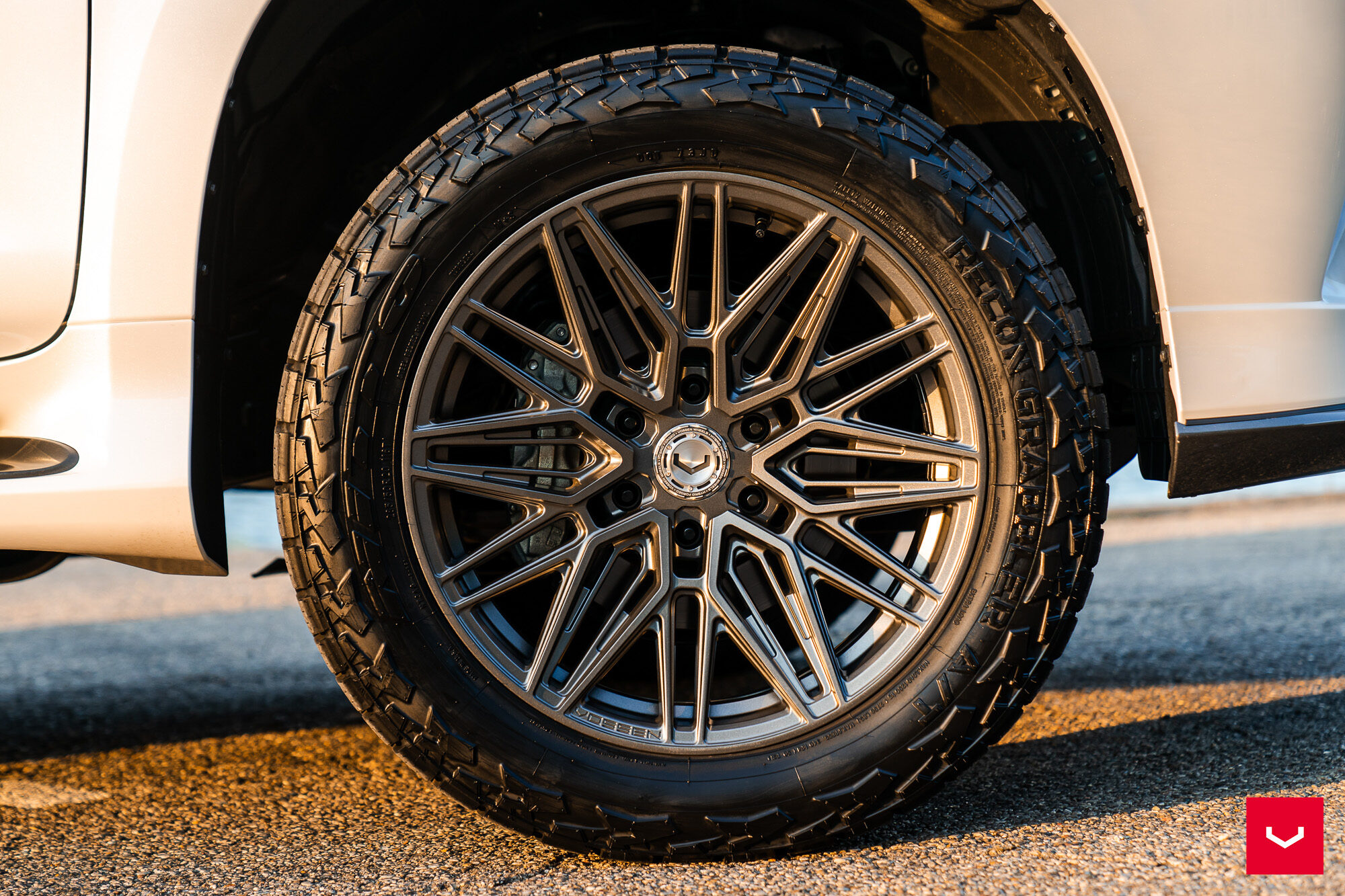 LEXUS GX460 - HYBRID FORGED SERIES: HF6-5 - Vossen Wheels