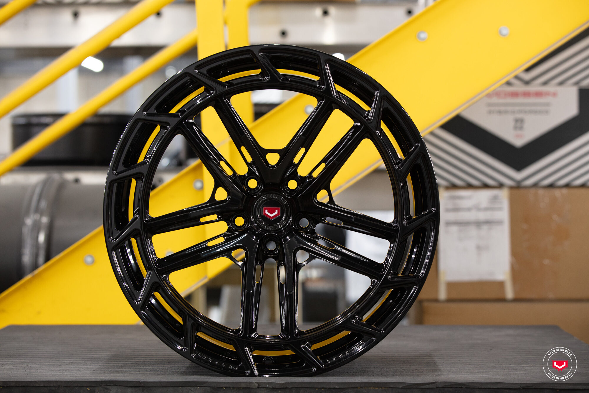 LC3 SERIES: LC3-03T - Vossen Wheels