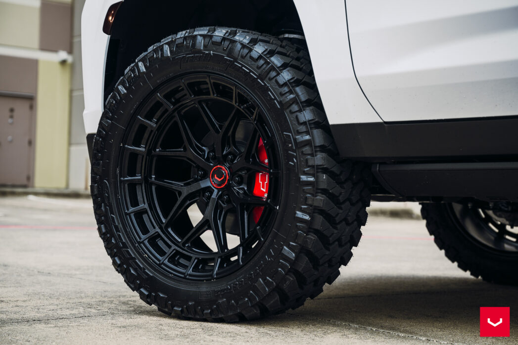 CHEVROLET TAHOE - HYBRID FORGED SERIES: HFX-1 - Vossen Wheels