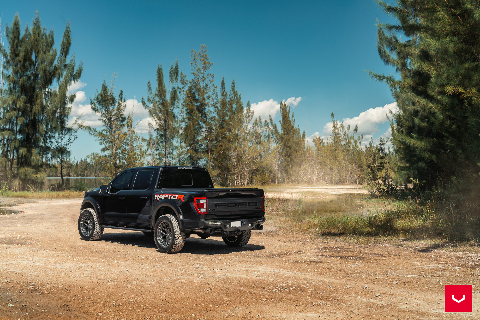 FORD RAPTOR R - HYBRID FORGED SERIES: HFX-1 - Vossen Wheels