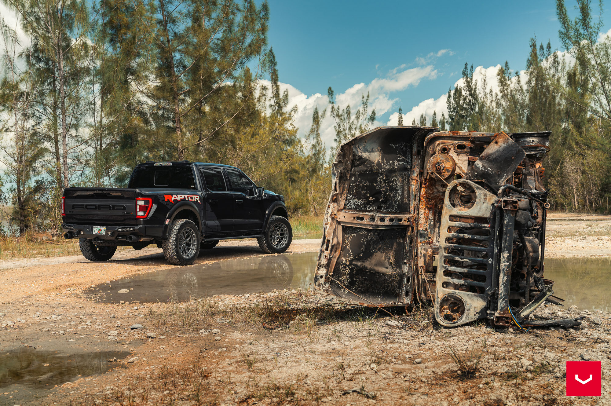 FORD RAPTOR R - HYBRID FORGED SERIES: HFX-1 - Vossen Wheels