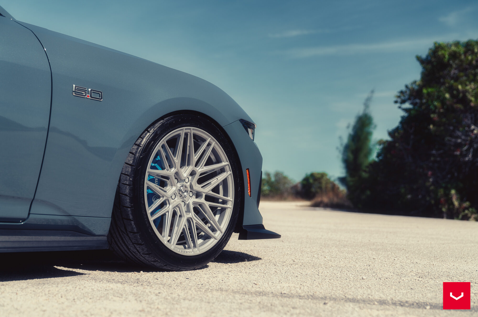 FORD S650 MUSTANG - HYBRID FORGED SERIES: HF-7 - Vossen Wheels