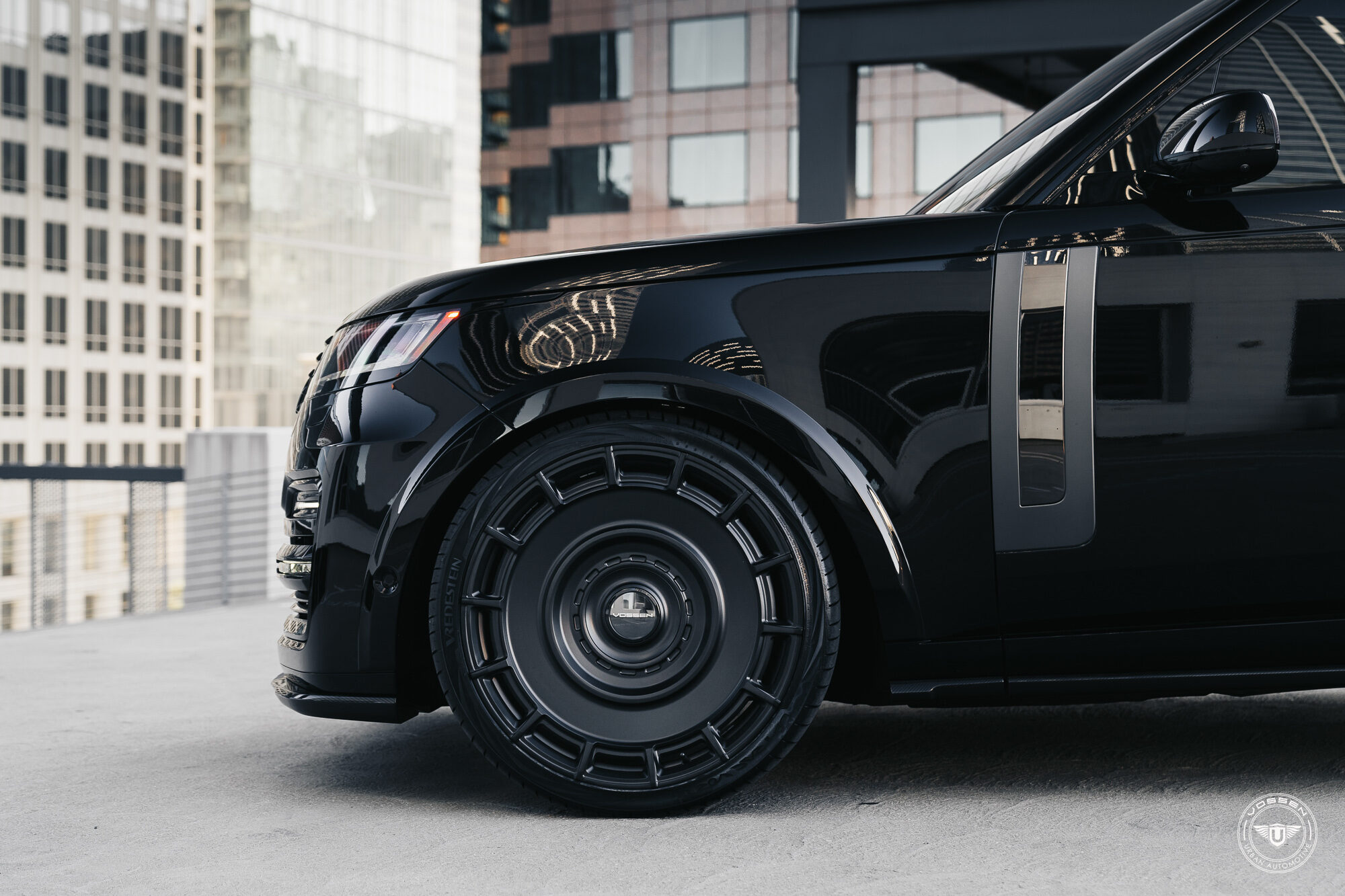 LAND ROVER RANGE ROVER - URBAN AUTOMOTIVE X VOSSEN: UV-7 - Vossen Wheels