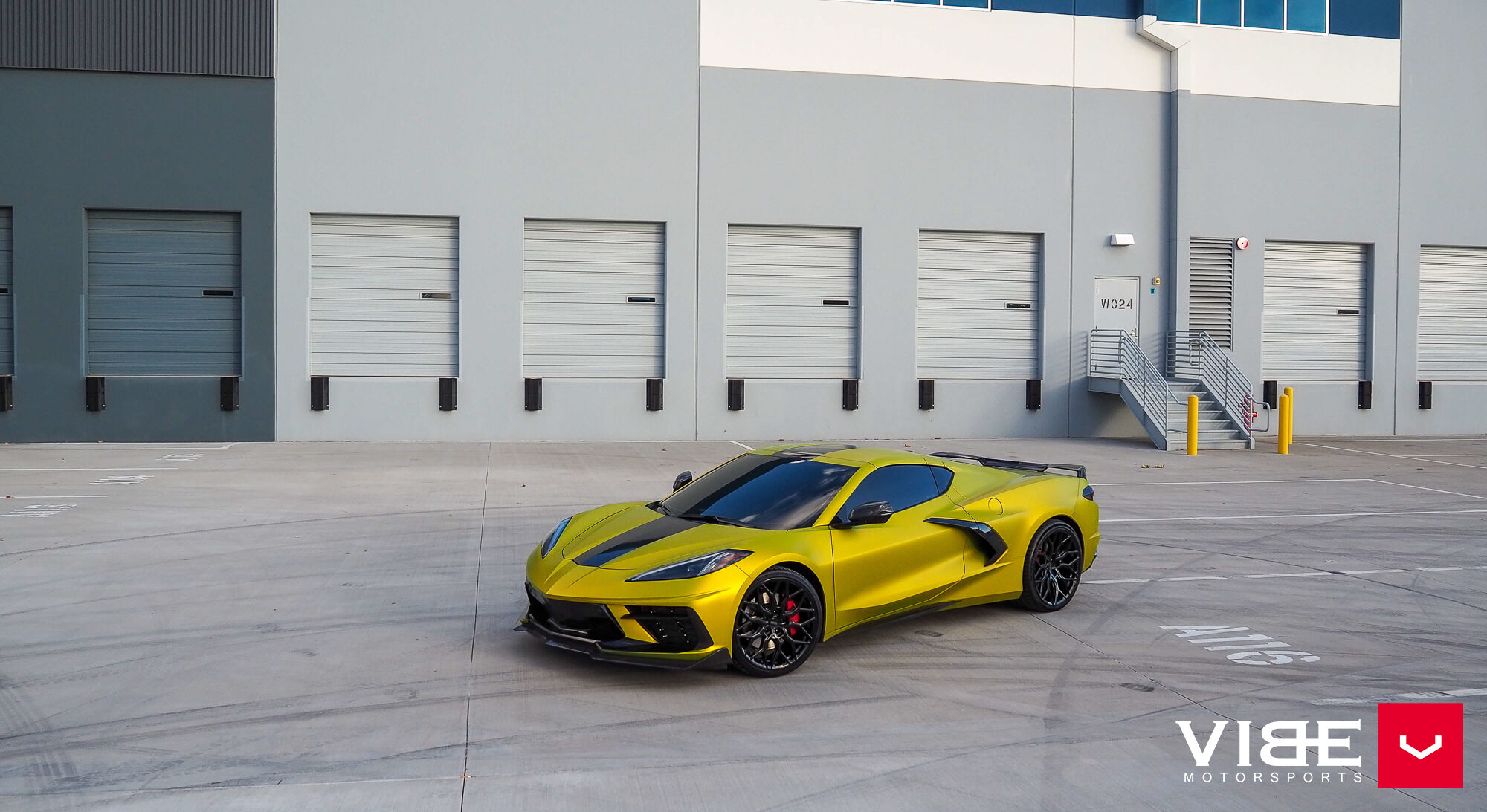 CHEVROLET CORVETTE C8 - HYBRID FORGED SERIES: HF-2 - Vossen Wheels