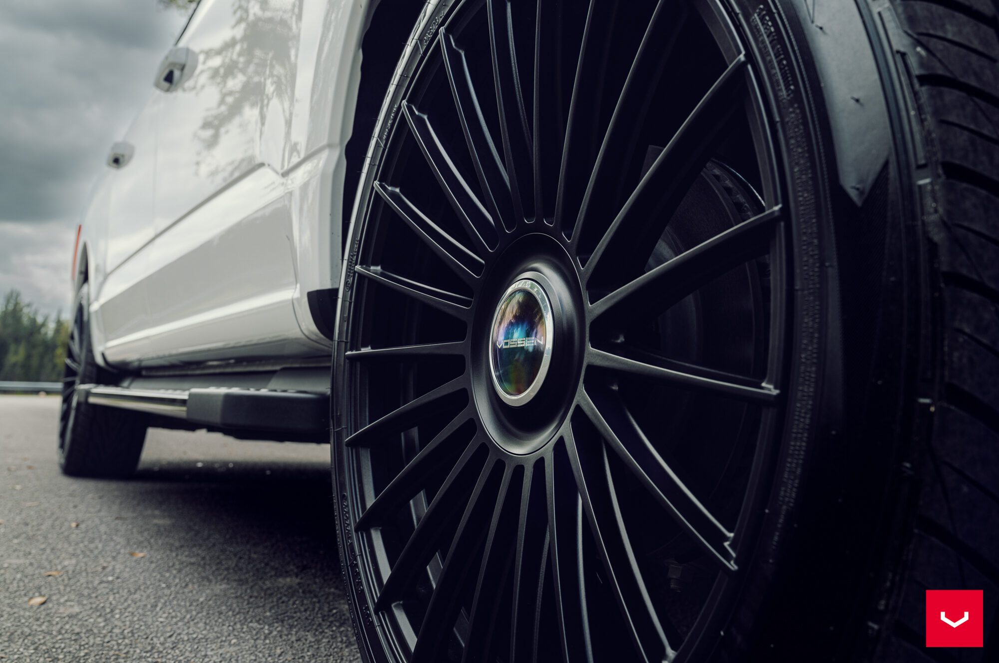 FORD F-150 LIGHTNING - HYBRID FORGED SERIES: HF-8 - Vossen Wheels