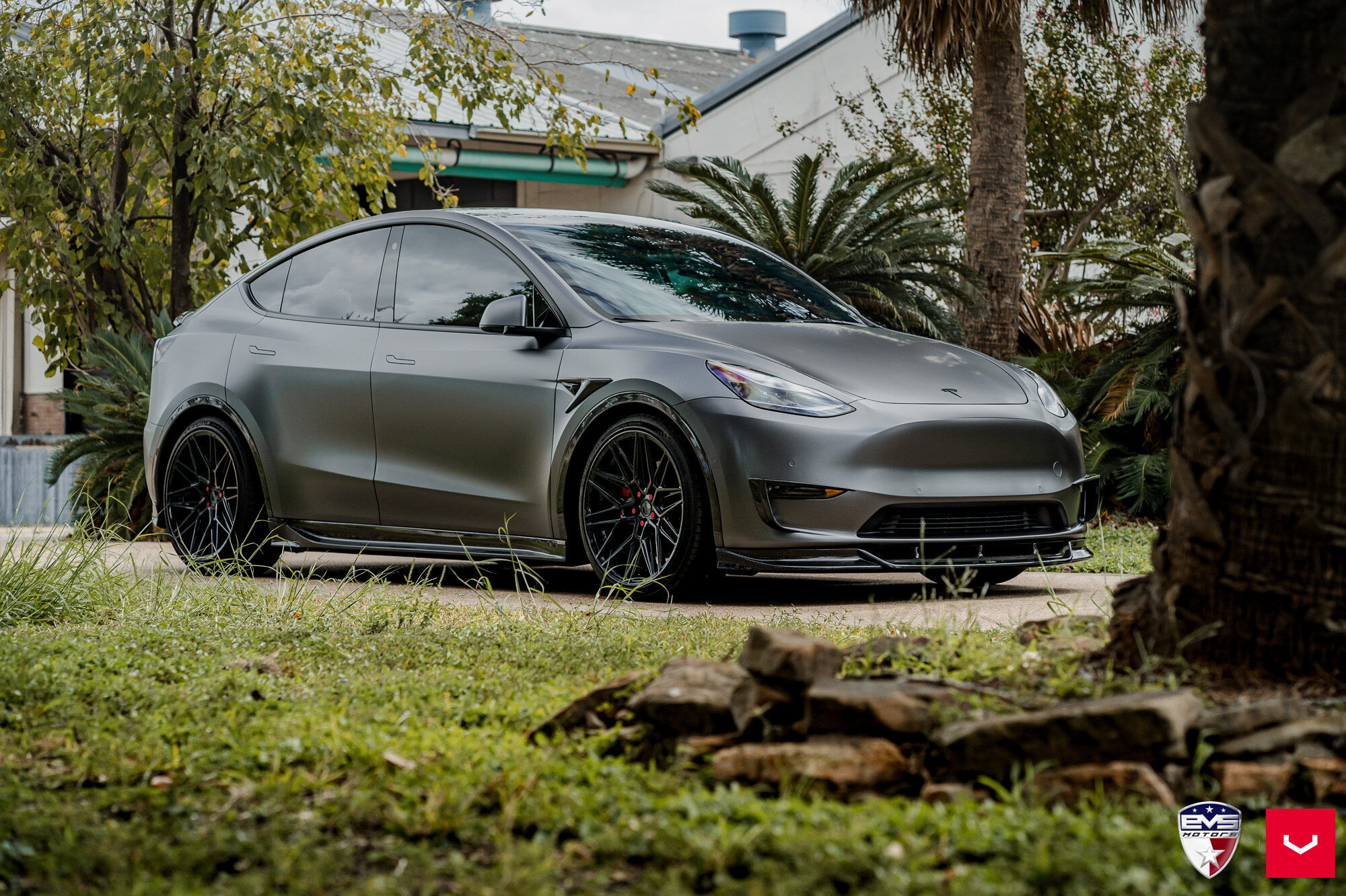 TESLA MODEL Y - HYBRID FORGED SERIES: HF-7 - Vossen Wheels
