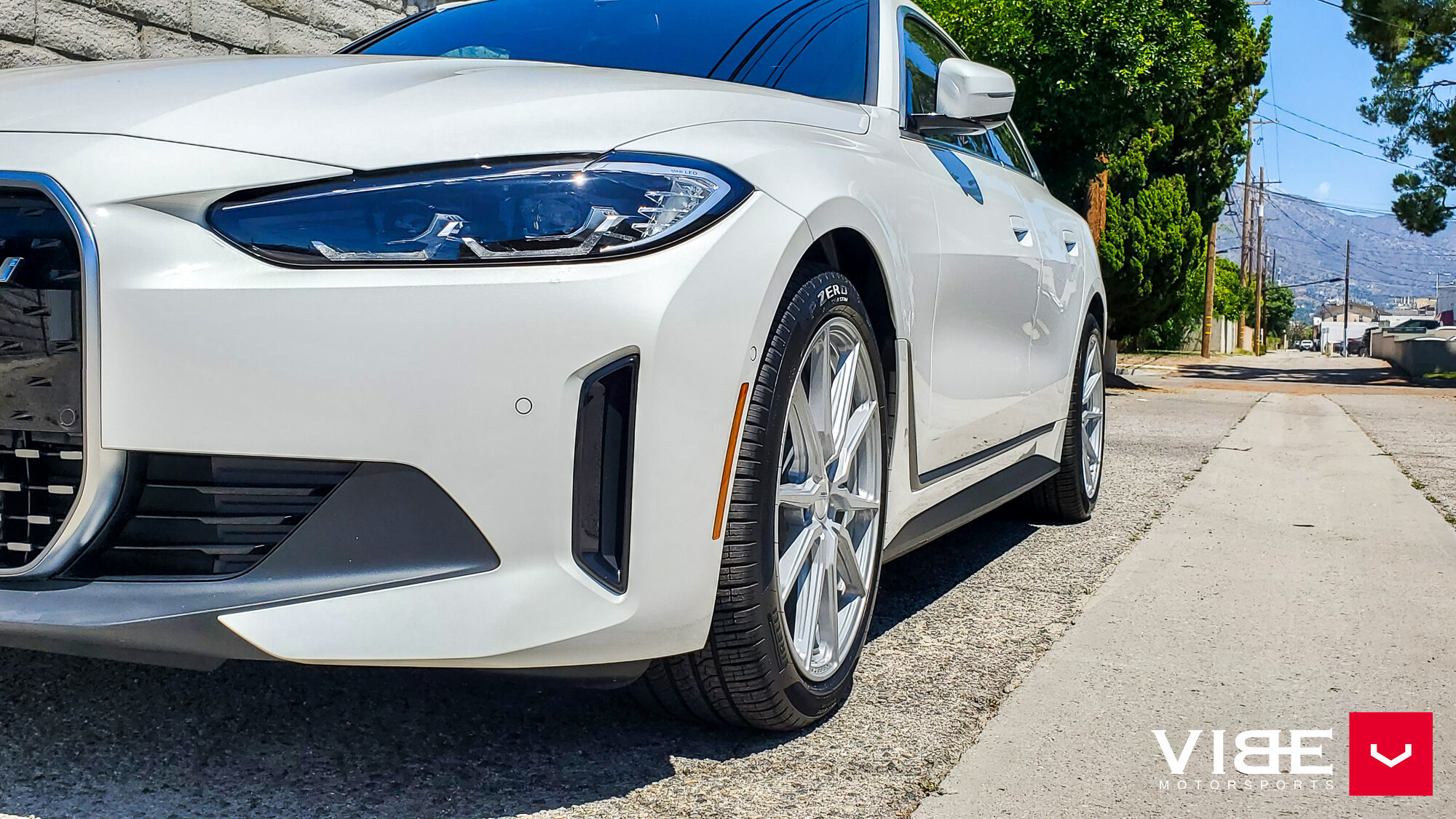 BMW i4 - HYBRID FORGED SERIES: HF-3 - Vossen Wheels