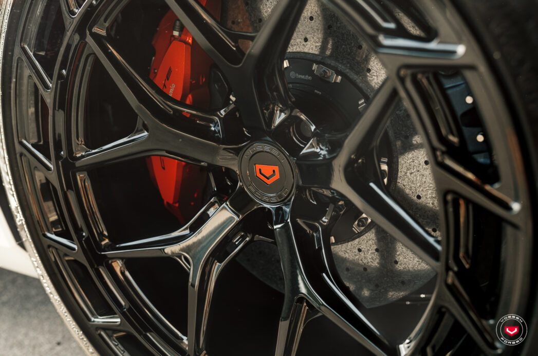 CHEVROLET C8 Z06 - LC3 SERIES: LC3-01T - Vossen Wheels