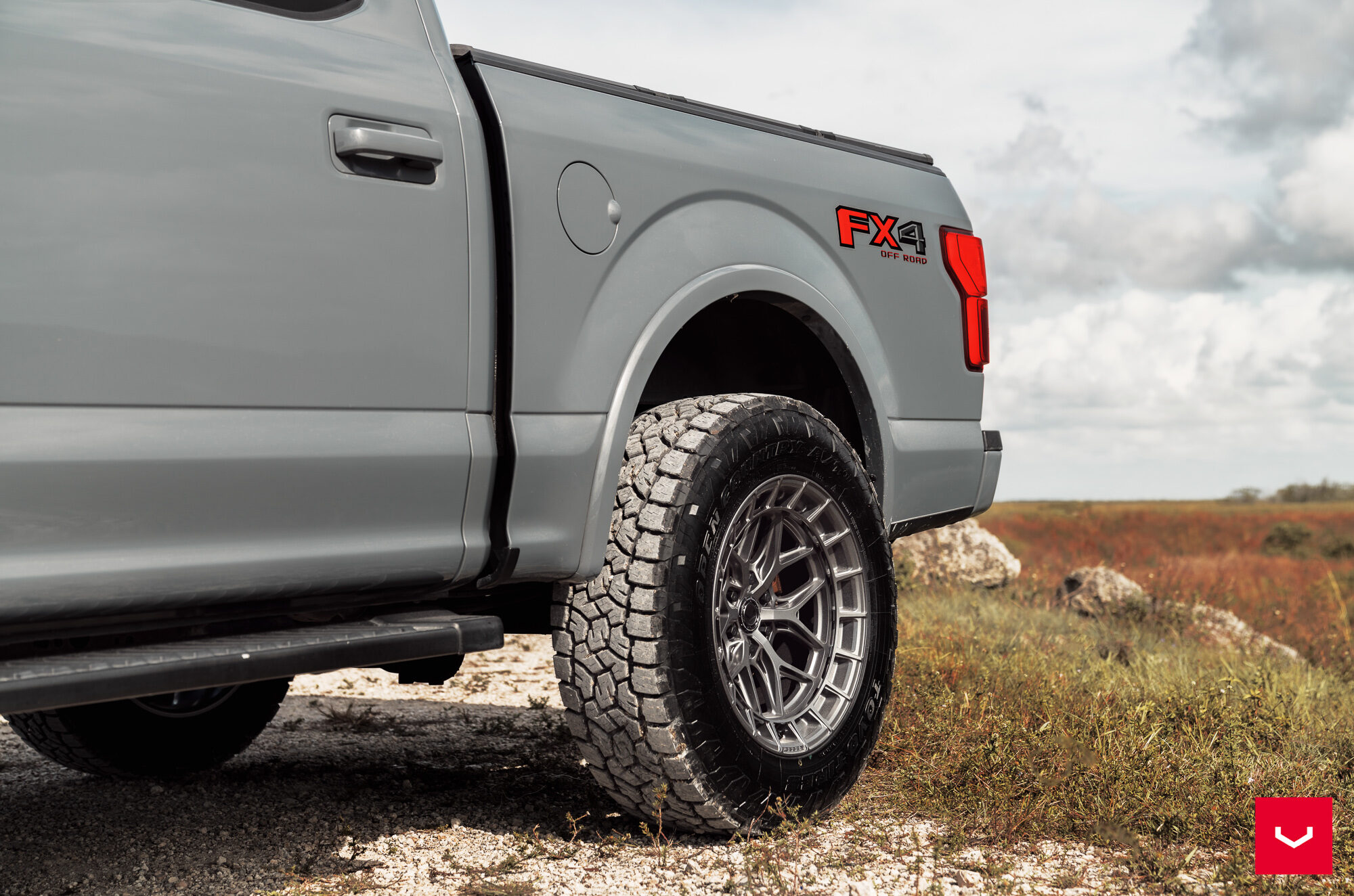 FORD F-150 - HYBRID FORGED SERIES: HFX-1 - Vossen Wheels