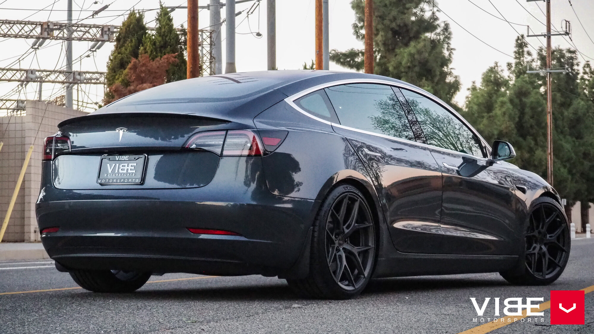 TESLA MODEL 3 - HYBRID FORGED SERIES: HF-5 - Vossen Wheels